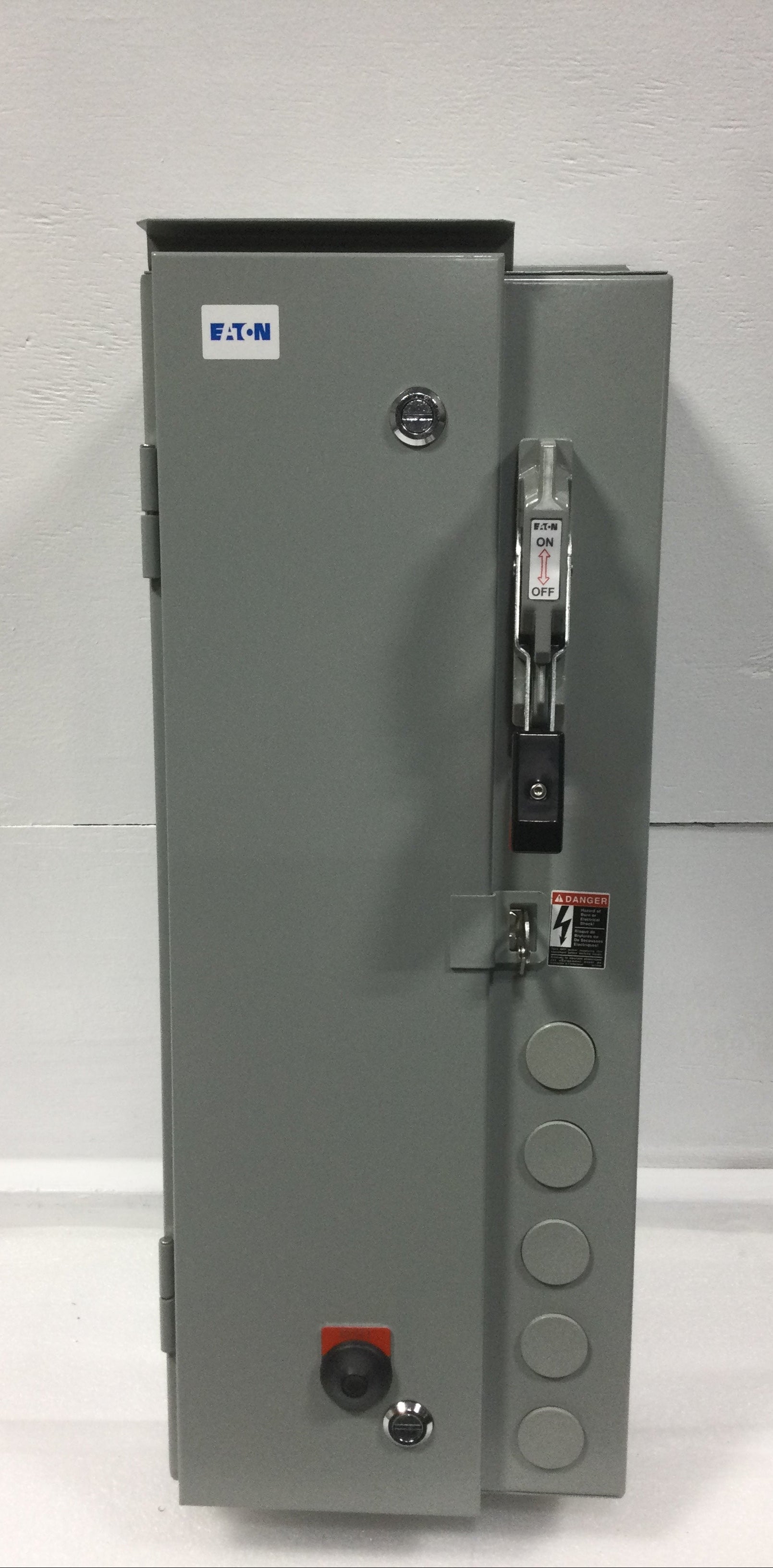 Eaton ECN1802EAB 30 Amp 3 Phase 120/208V Combination Starter W/Transfo