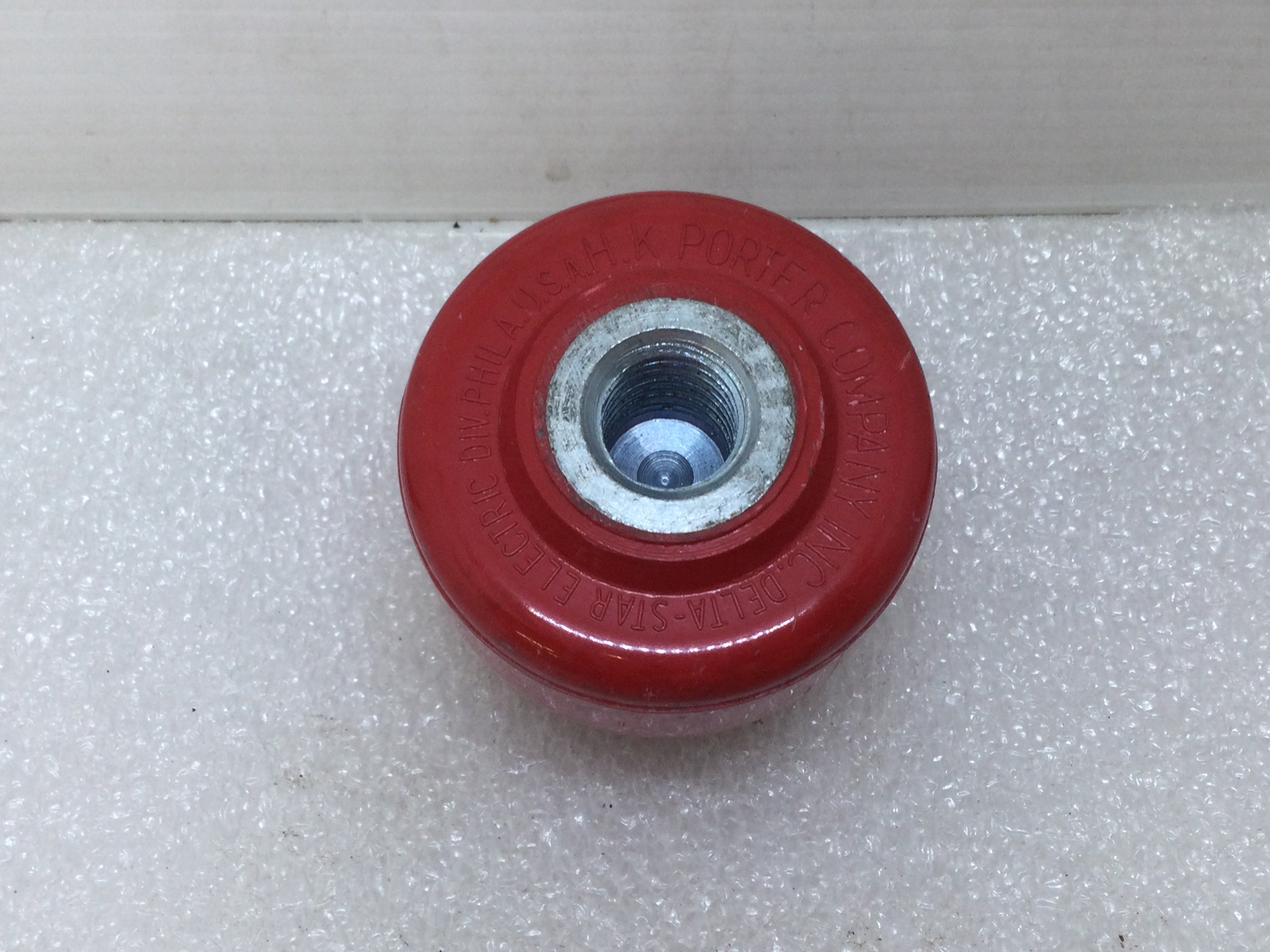 Delta Star ELE Red Poly Bus Bar Rail Support Electrical Insulators 5/8