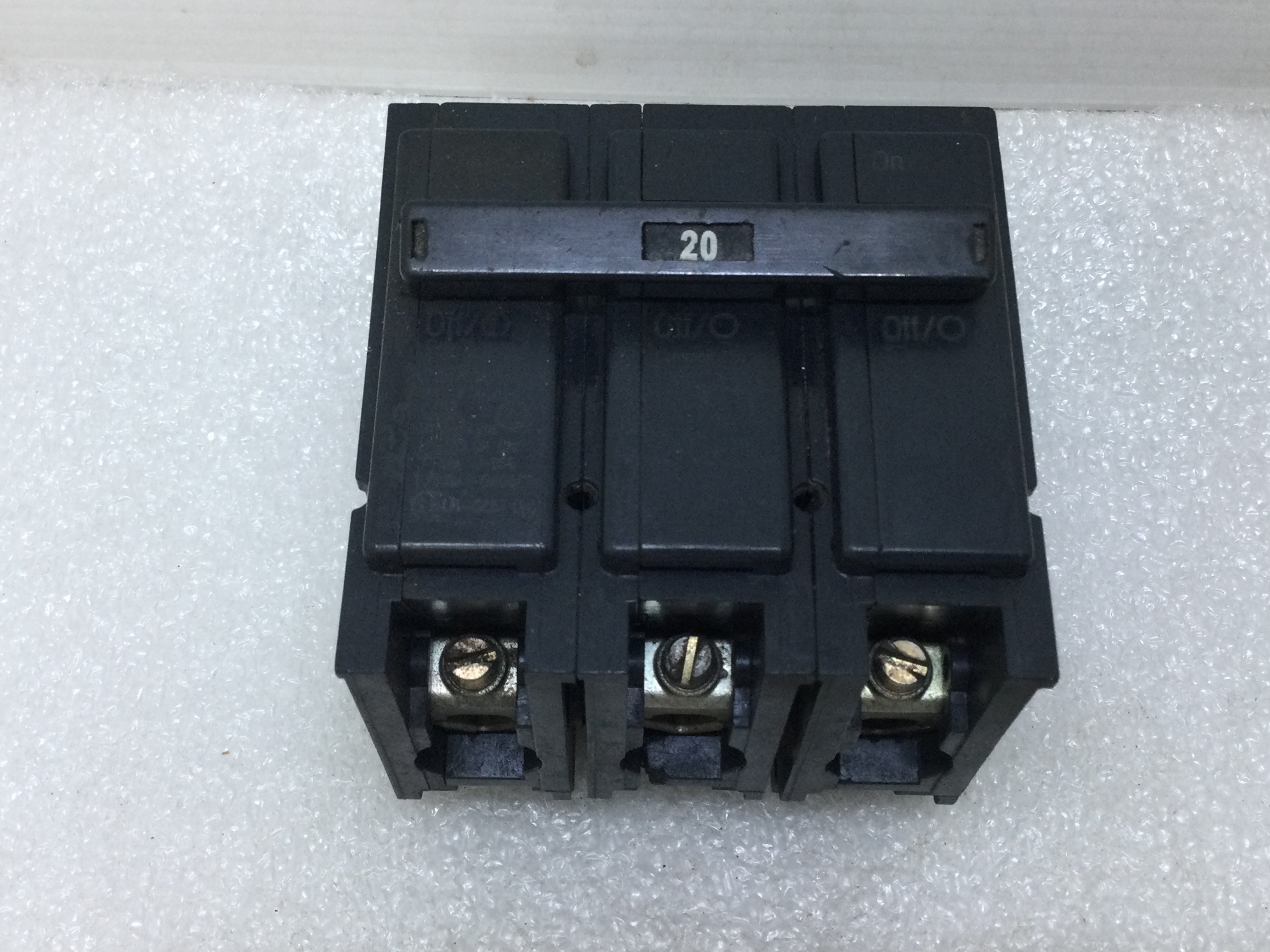 Eaton/Cutler Hammer BR320/C320 20 Amp 3 Pole 240V Type BR Circuit Brea