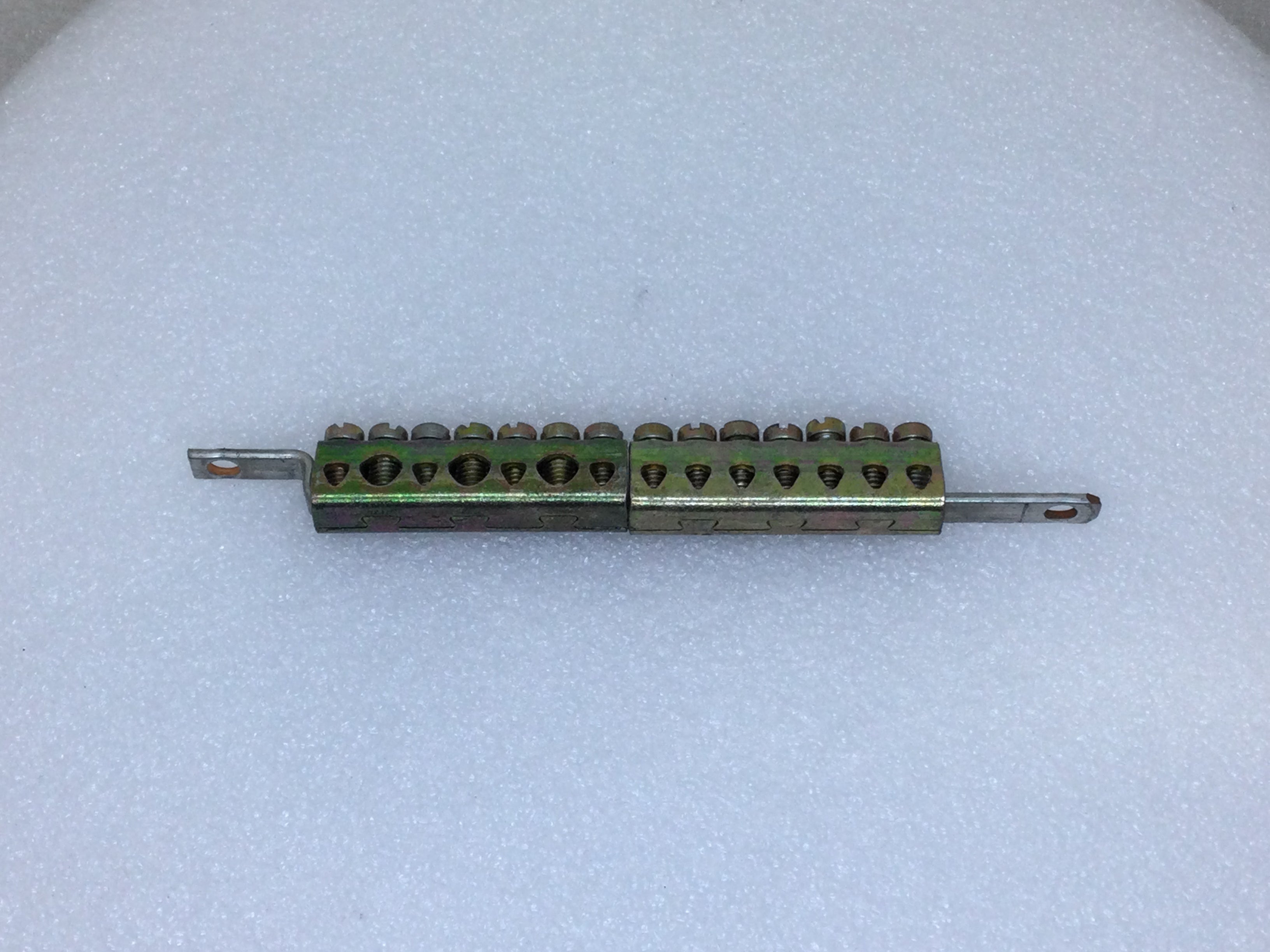 GE General Electric 14 Position 4-14 AWG Grounding Bar 5 3/4" x 5/8"