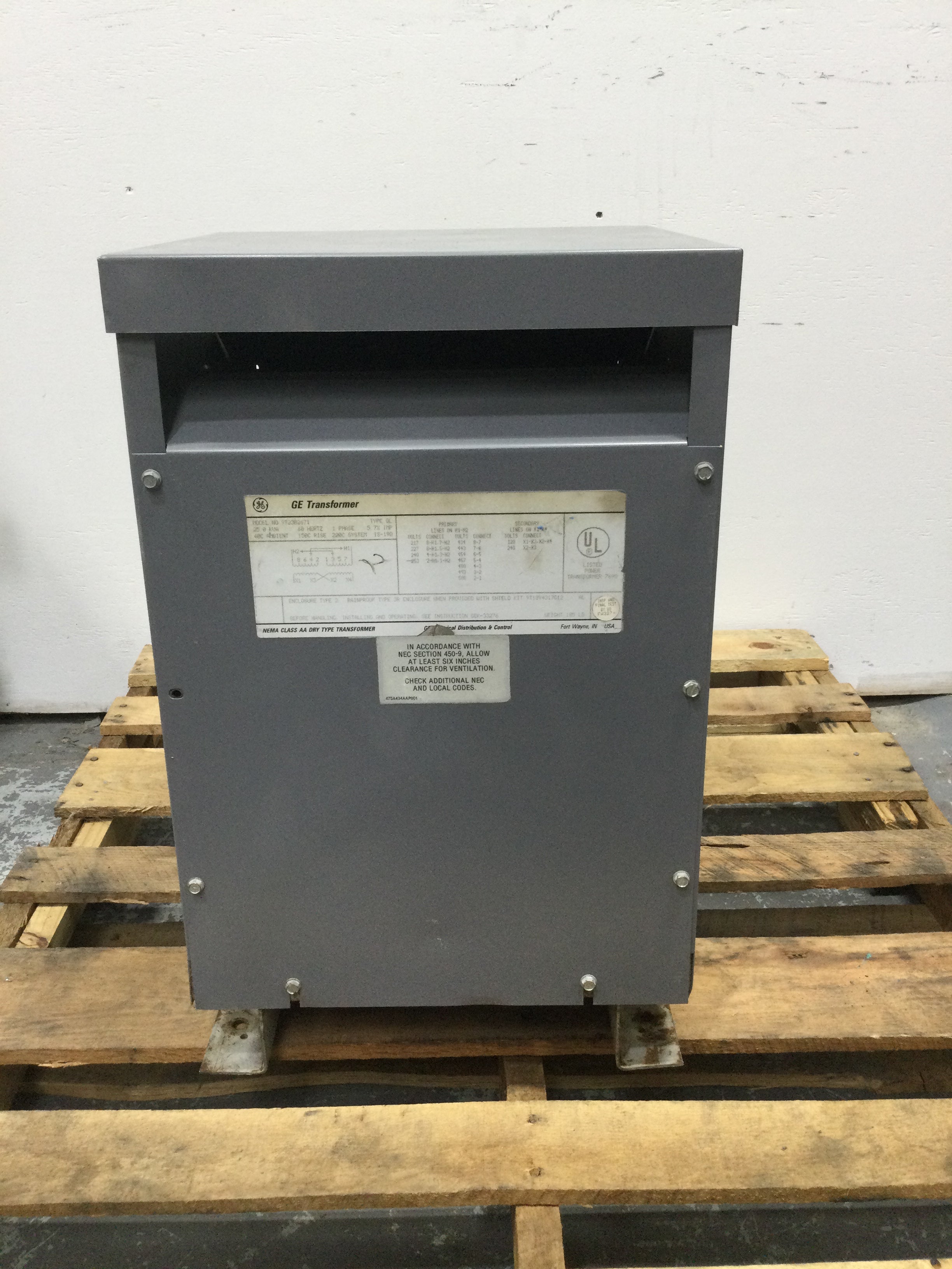 GE Transformer 9T23B2671 Type QL, 25 kVA, 60 Hz, 1 PH, 5.7% IMP, 40C A