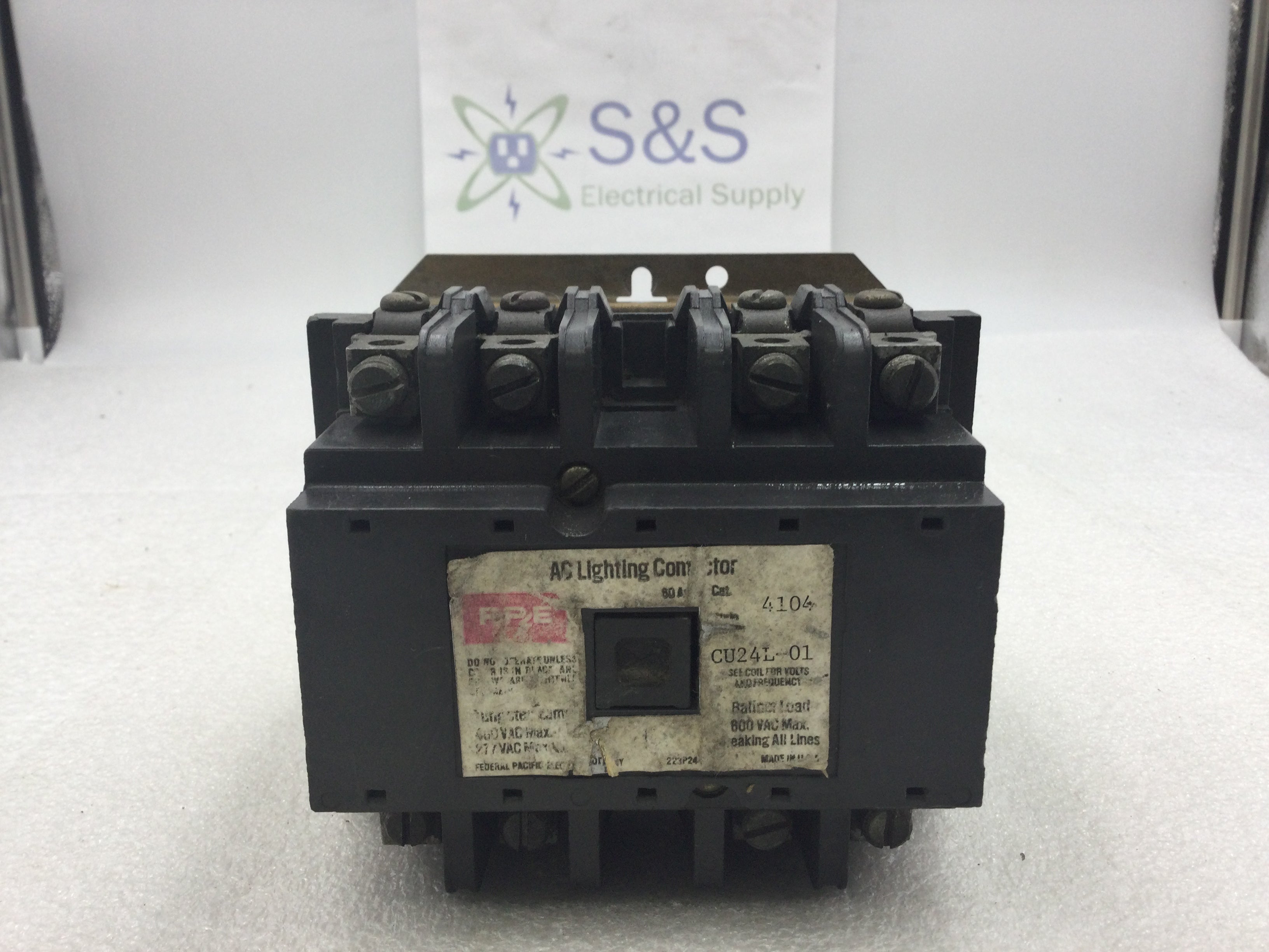 FPE Federal Pacific 4104 CU24L-01 60 Amp Lighting Contactor 277-600 VA
