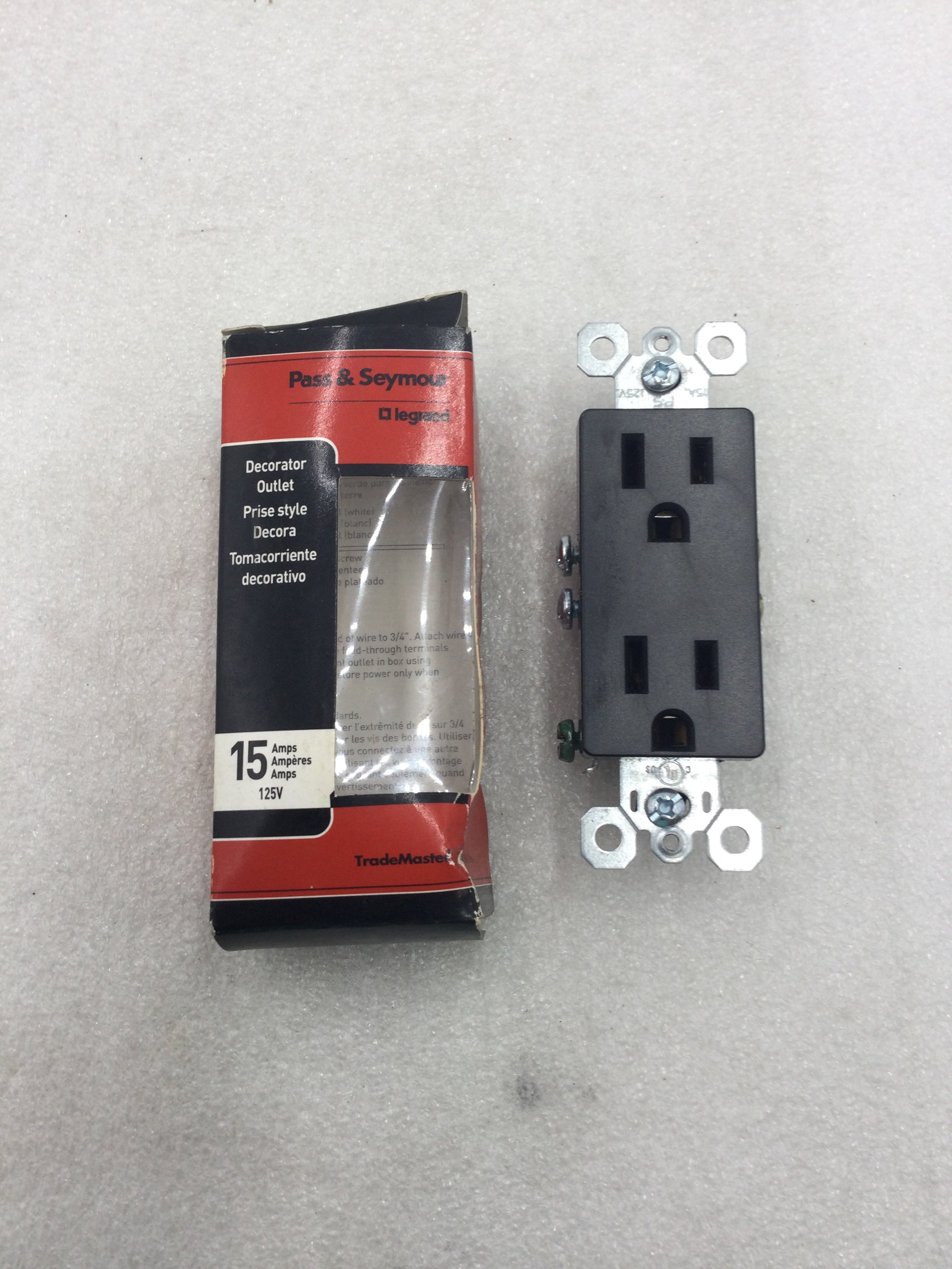 Legrand/Pass & Seymour 885-BKCC12 15 Amp 125VAC Decora Duplex Receptac