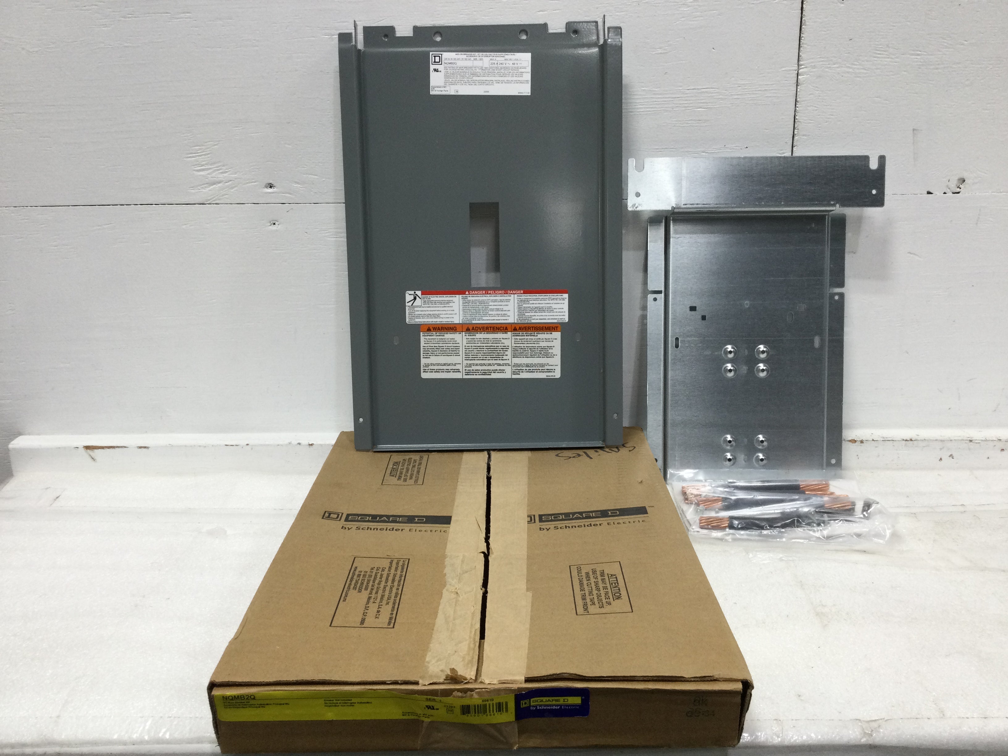 Square D Type NQMB2Q Main Breaker Add-On Kit 225 Amp 3 Phase for NQ Pa