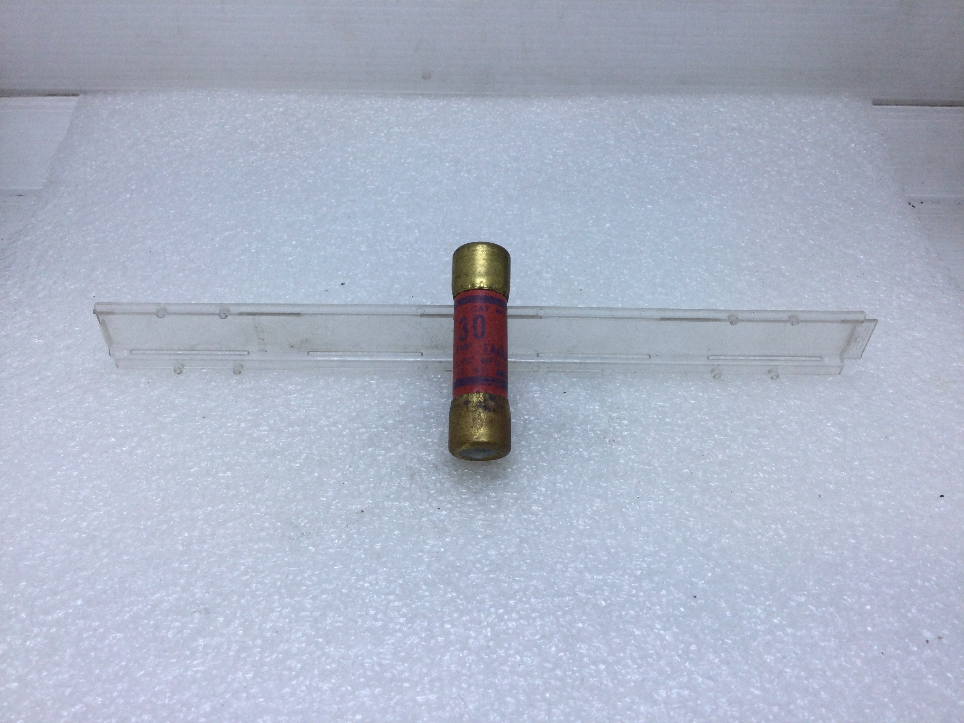 Eagle Electric #655/656 30 Amp 250V or Less Class H Fuse - Lot of 4