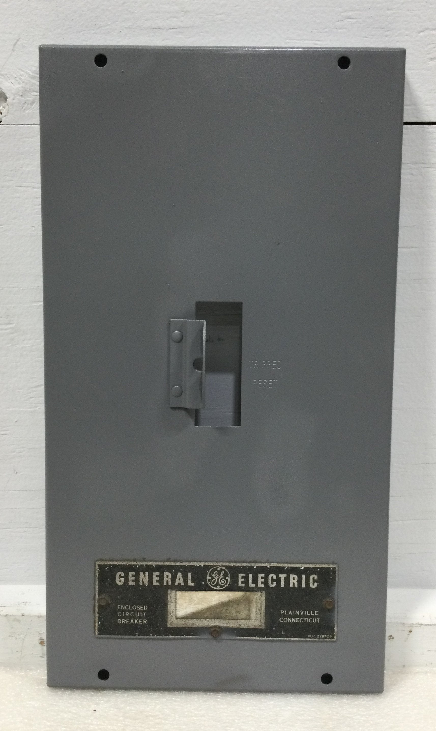 General Electric Enclosed Circuit Breaker Cover Only 14 5/8" x 8"