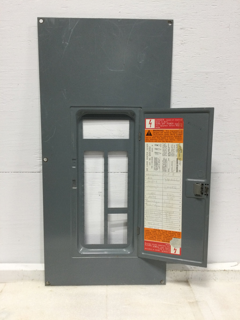 Square D QOC30U 200 Amp 30 Space QO Load Center Cover/Door Only With M
