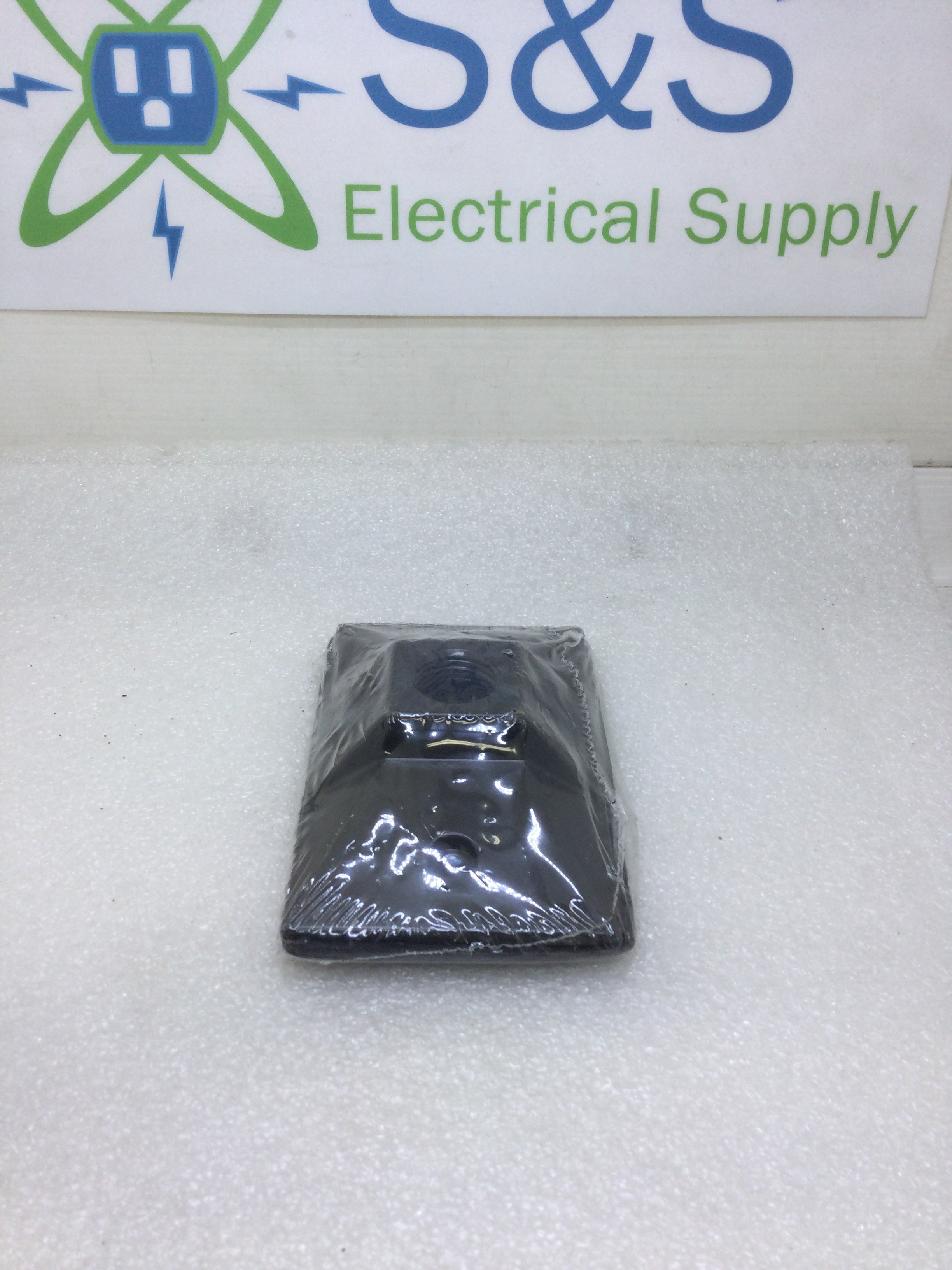 Commercial Electric 677698 Bronze Single Gang Lamp Holder 3 1/2" Holes