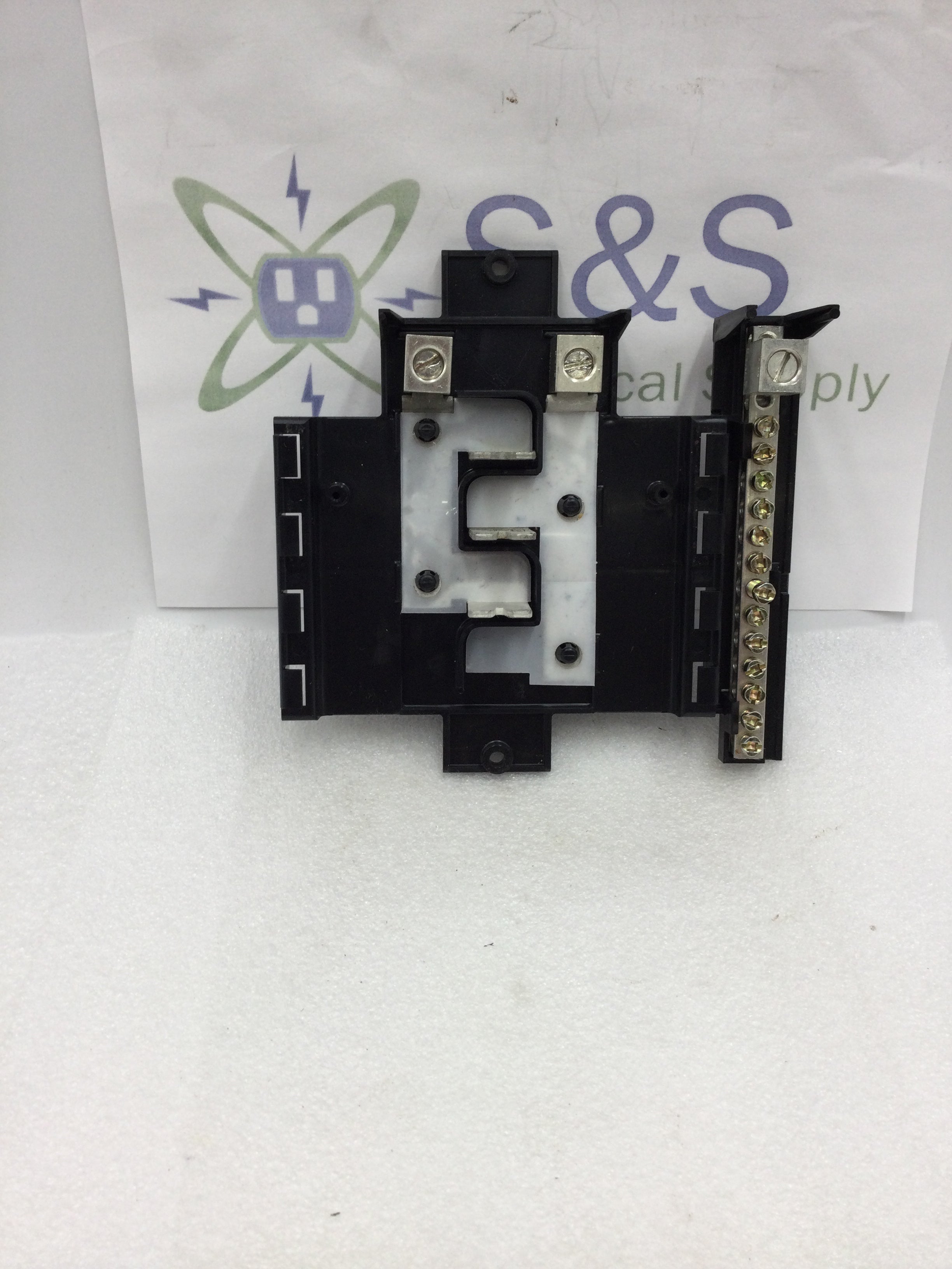 ITE 3 Space/12 Circuit 60 Amp 120/240 VAC Breaker Panel Guts Only 7" X