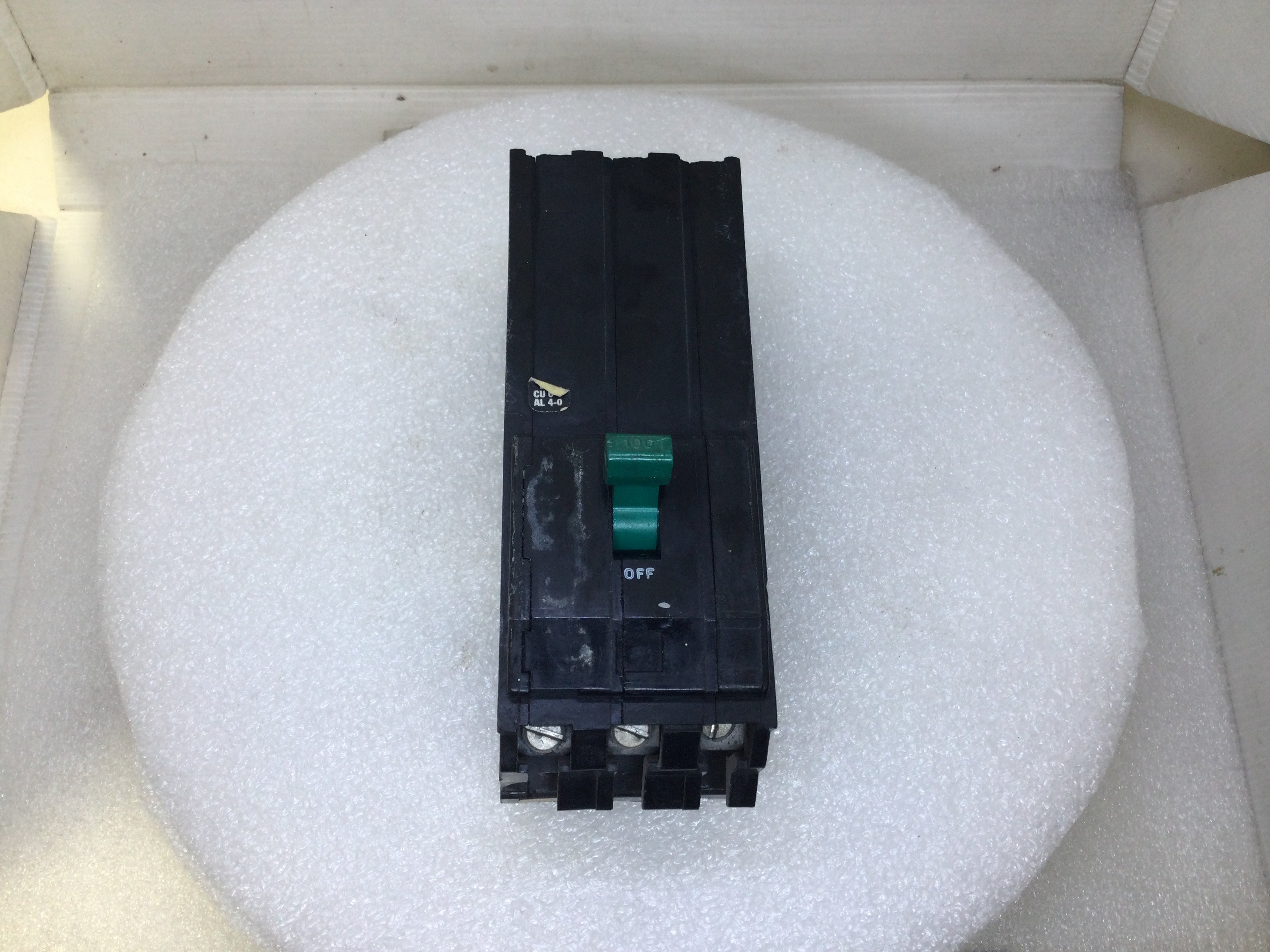 Square D Q13100H 100 Amp 3 Pole 240V Type Q1B Circuit Breaker