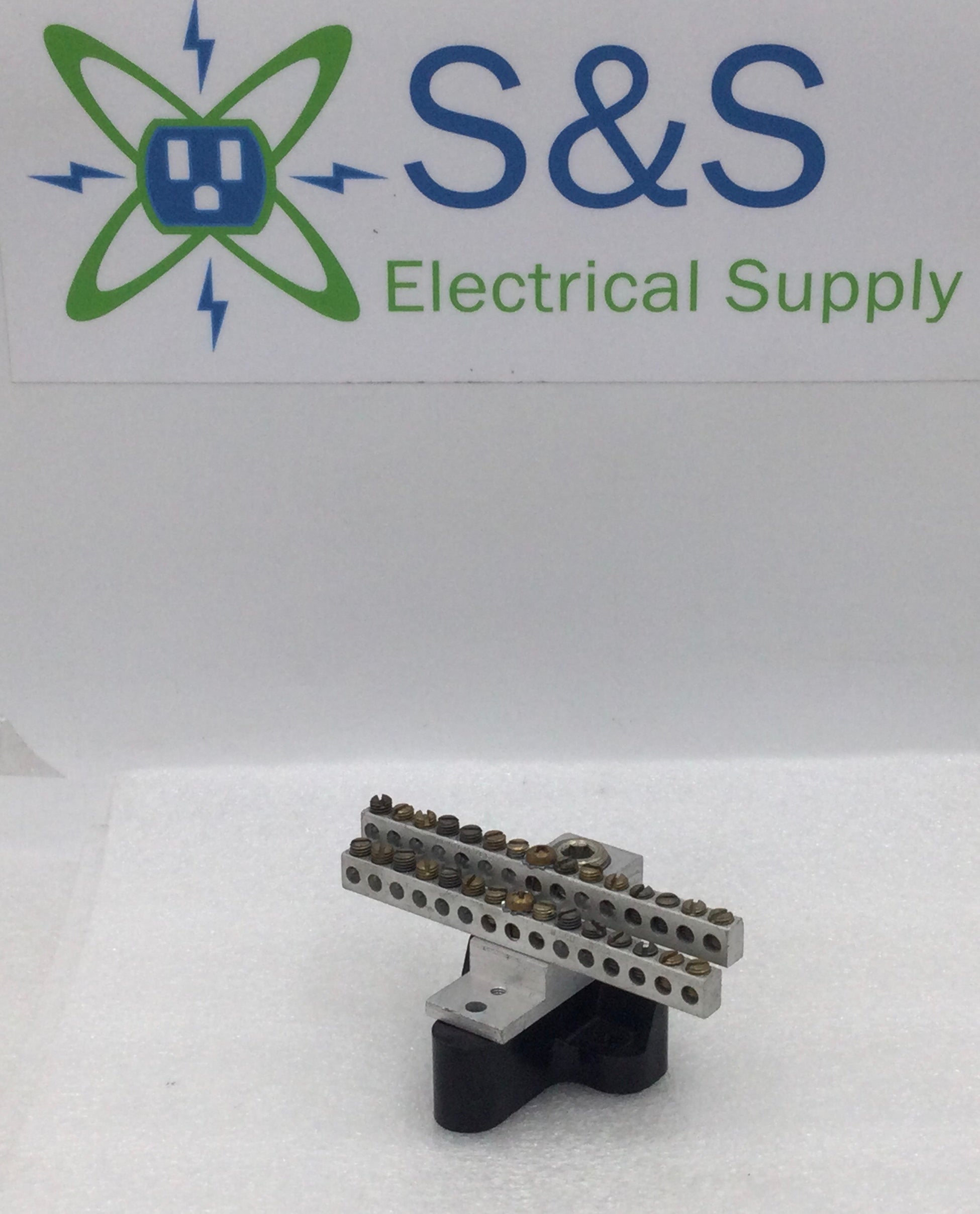 Ilsco 15 Position Double Stack Neutral Isolated Grounding Bar 4 3/4" x