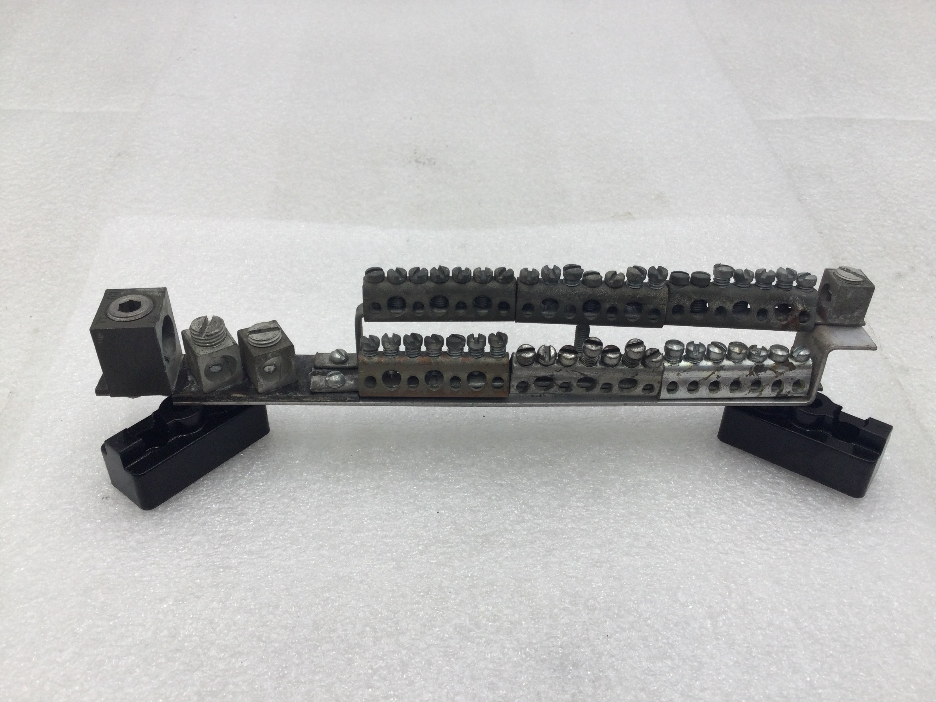 GE/General Electric TM18S 42 Position Neutral/Ground Bar Kit 10" x 2"