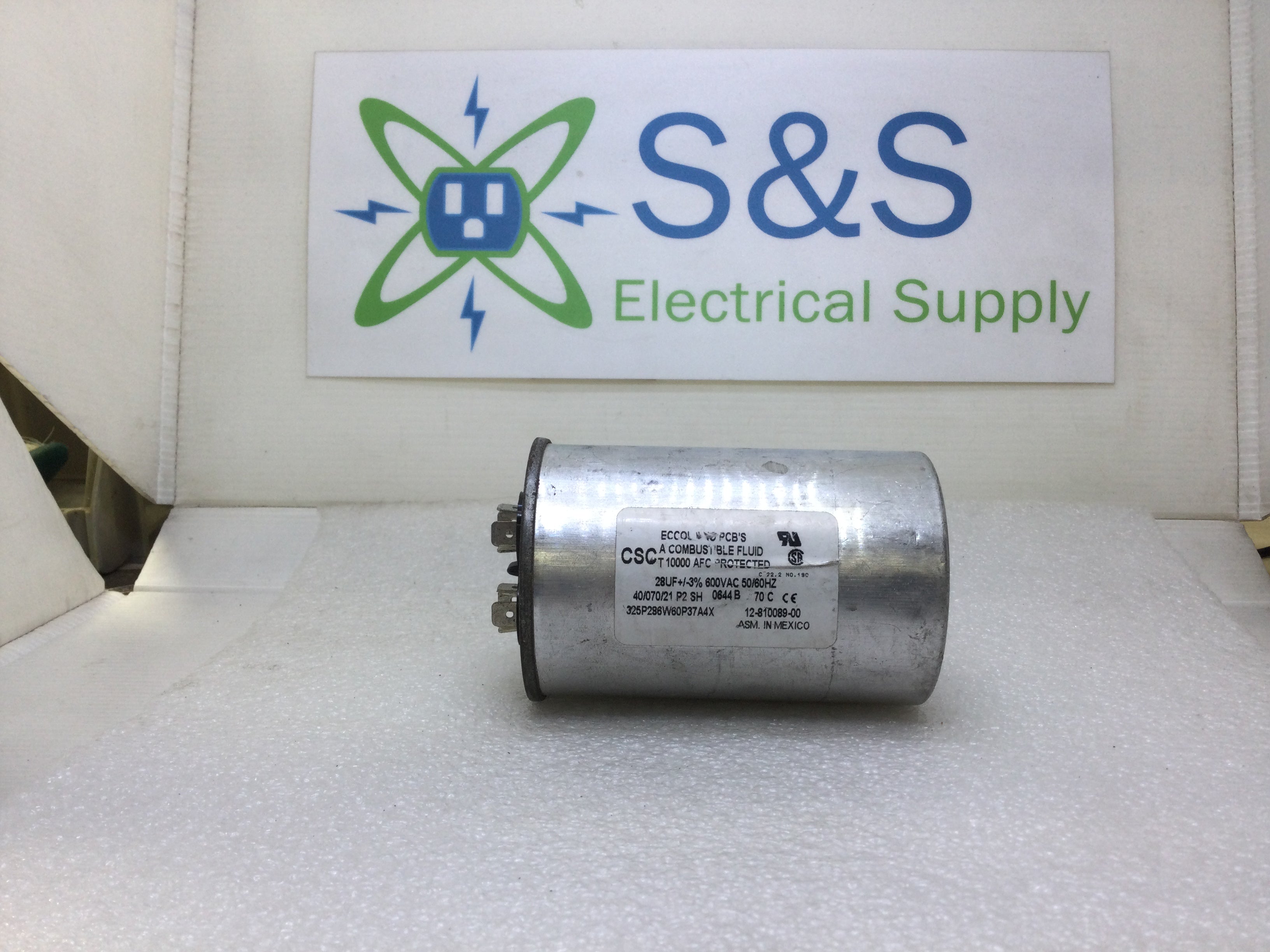 CSC Capacitor 325P286W60P37A4X 28uf +/-3% 600 VAC 50/60hz (12-81089-00