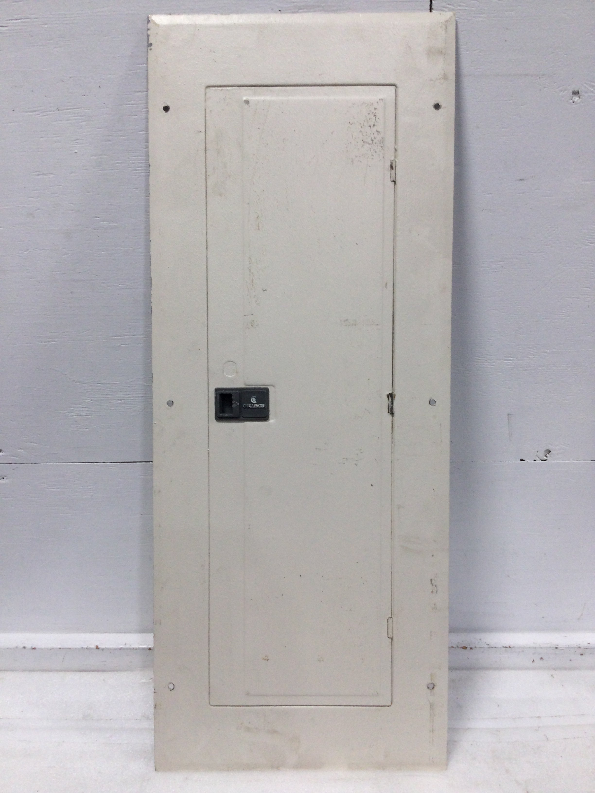 Challenger SB20(40-40)CT 200 Amp 40 Space 120/240V Door w/Main 38 1/8"