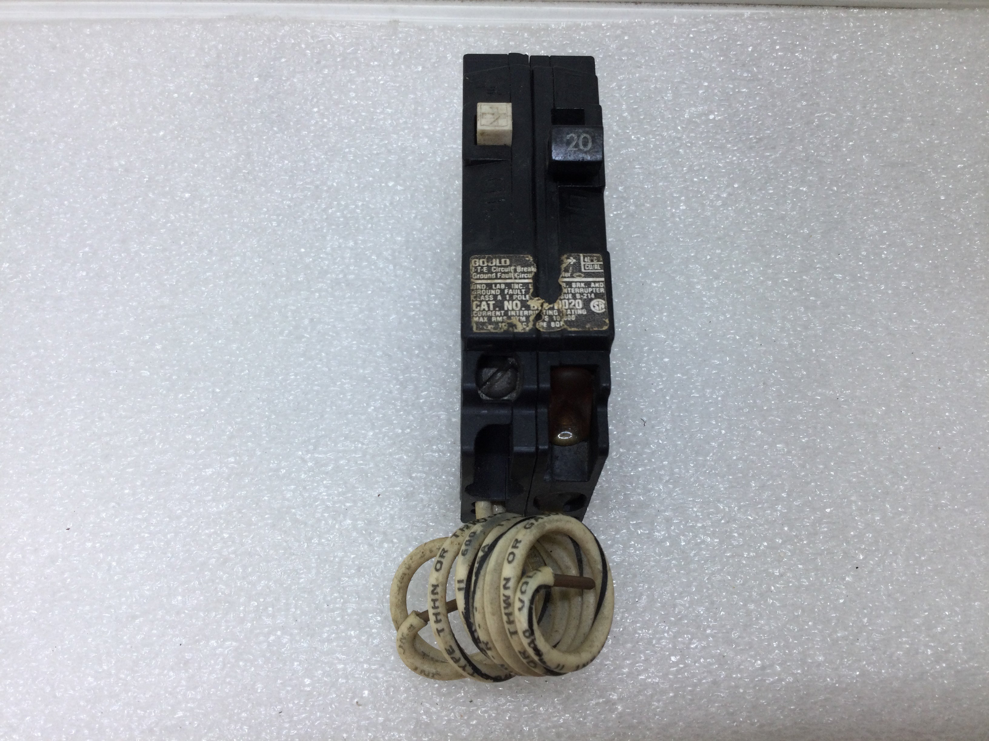 ITE BF1B020 20 Amp 1 Pole 120 VAC Bolt-On GFI Circuit Breaker - Cosmet
