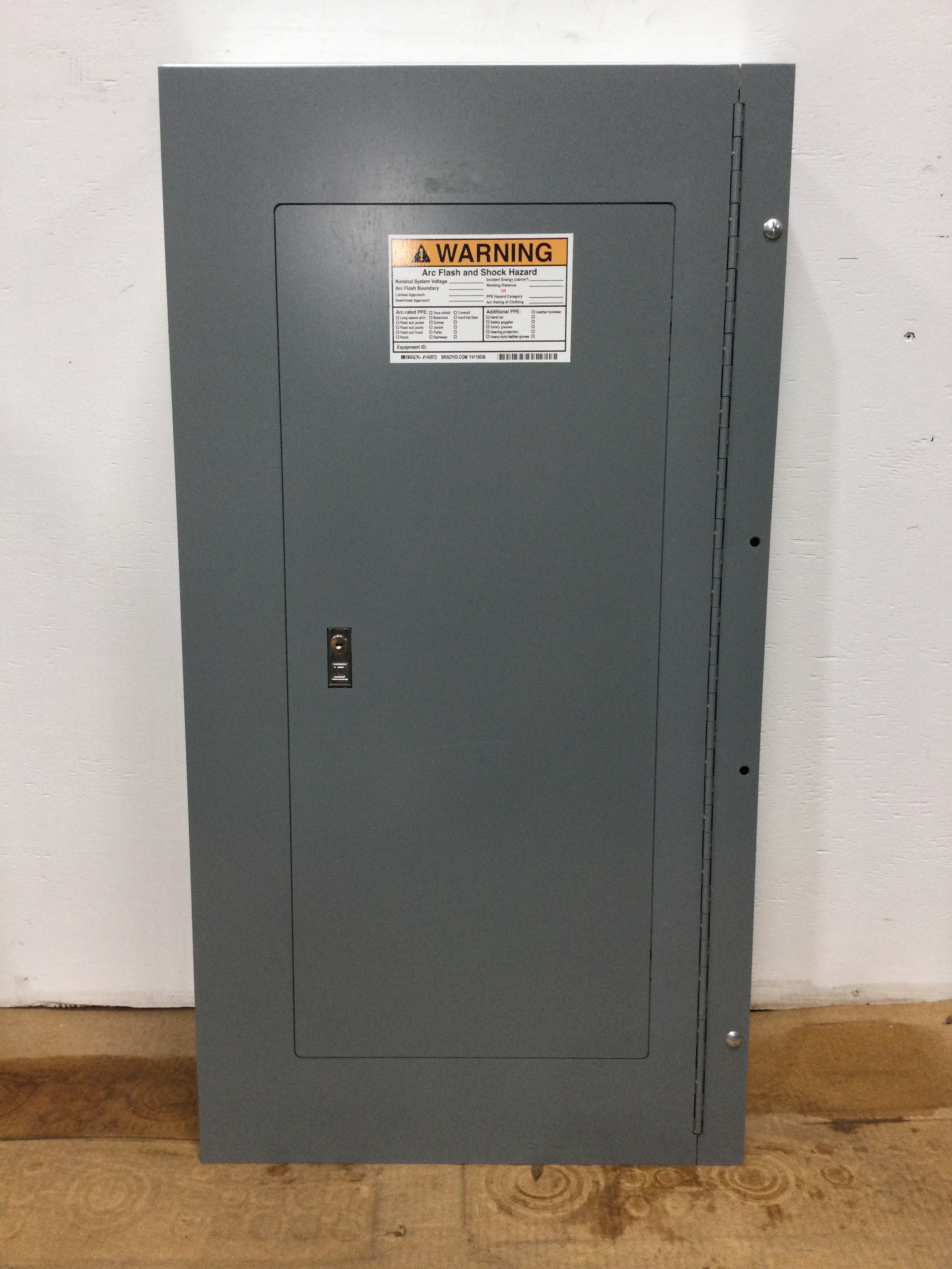 Square D Type NF Series E1 400 Amp 3 Phase 4 Wire 480Y/277V NF Panelbo