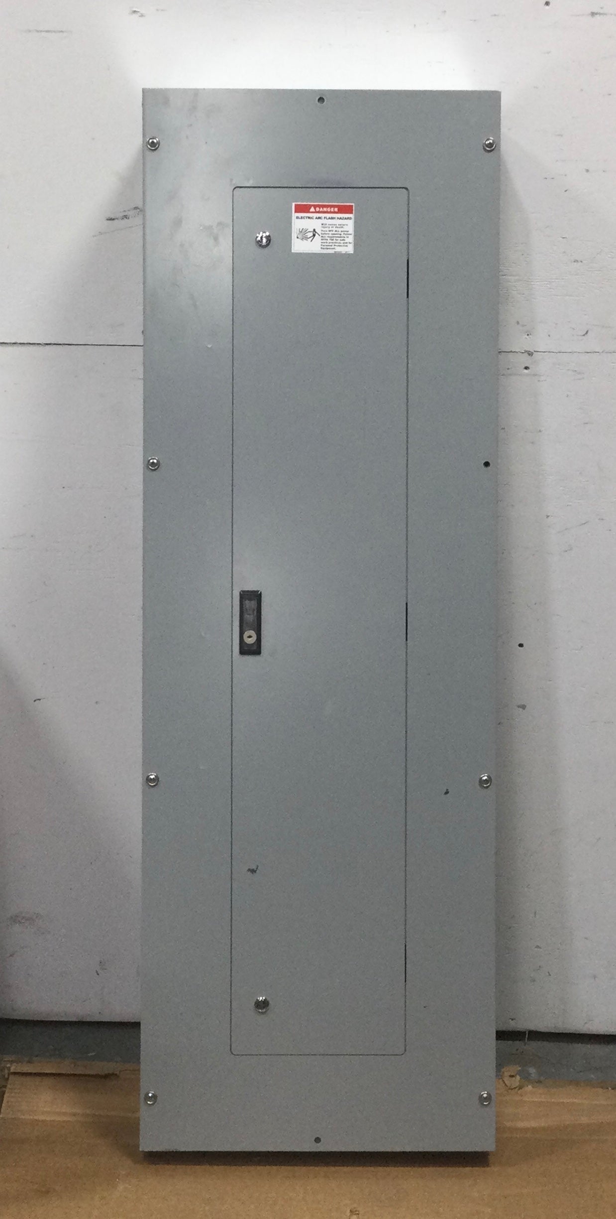 Eaton PRL1A 42 Space 400 Amp 3 Phase 208/120V Panelboard 60 1/8" x 20