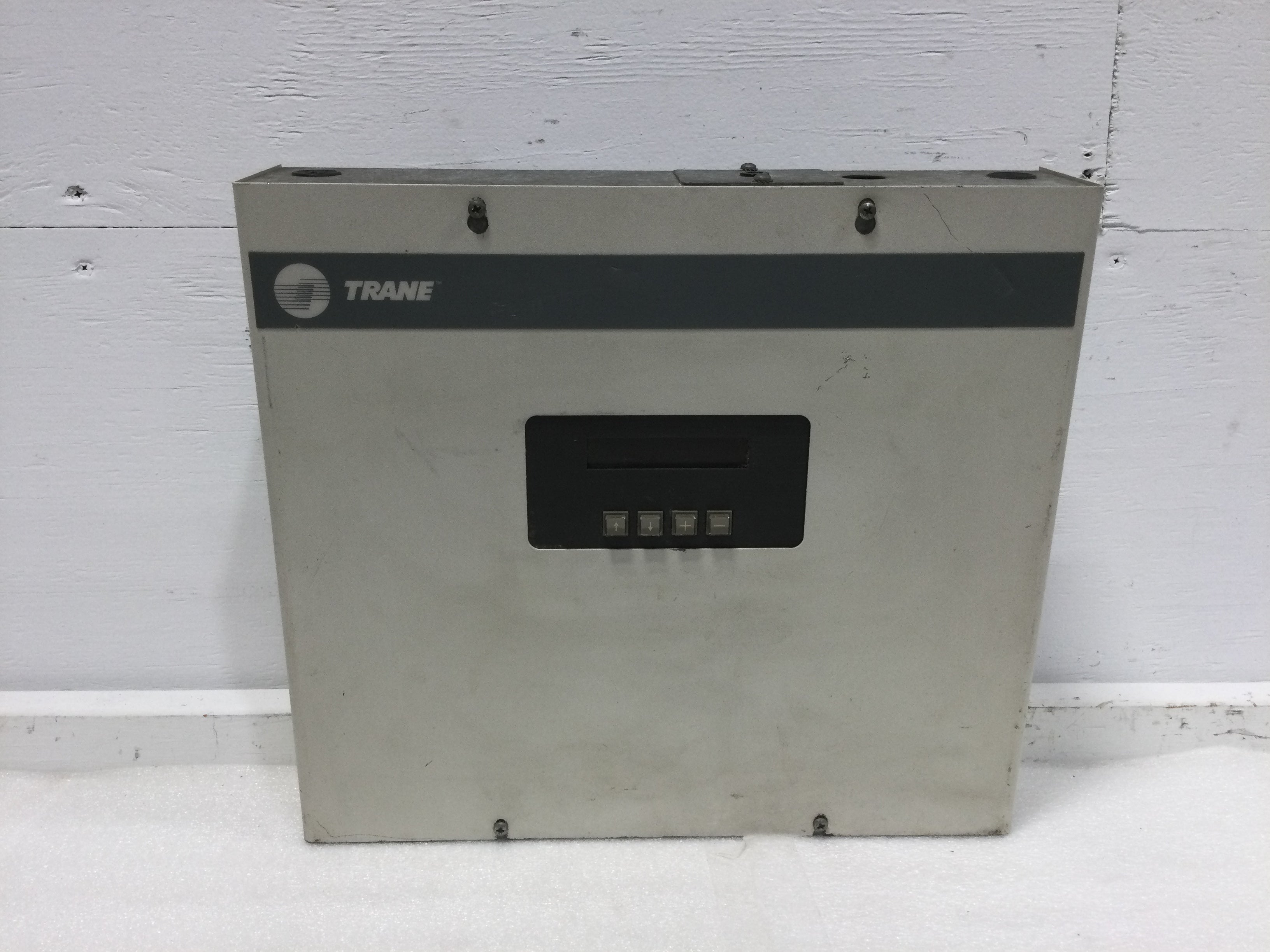Trane Tracer Control Module with Setra Model 264 Very Low Differential