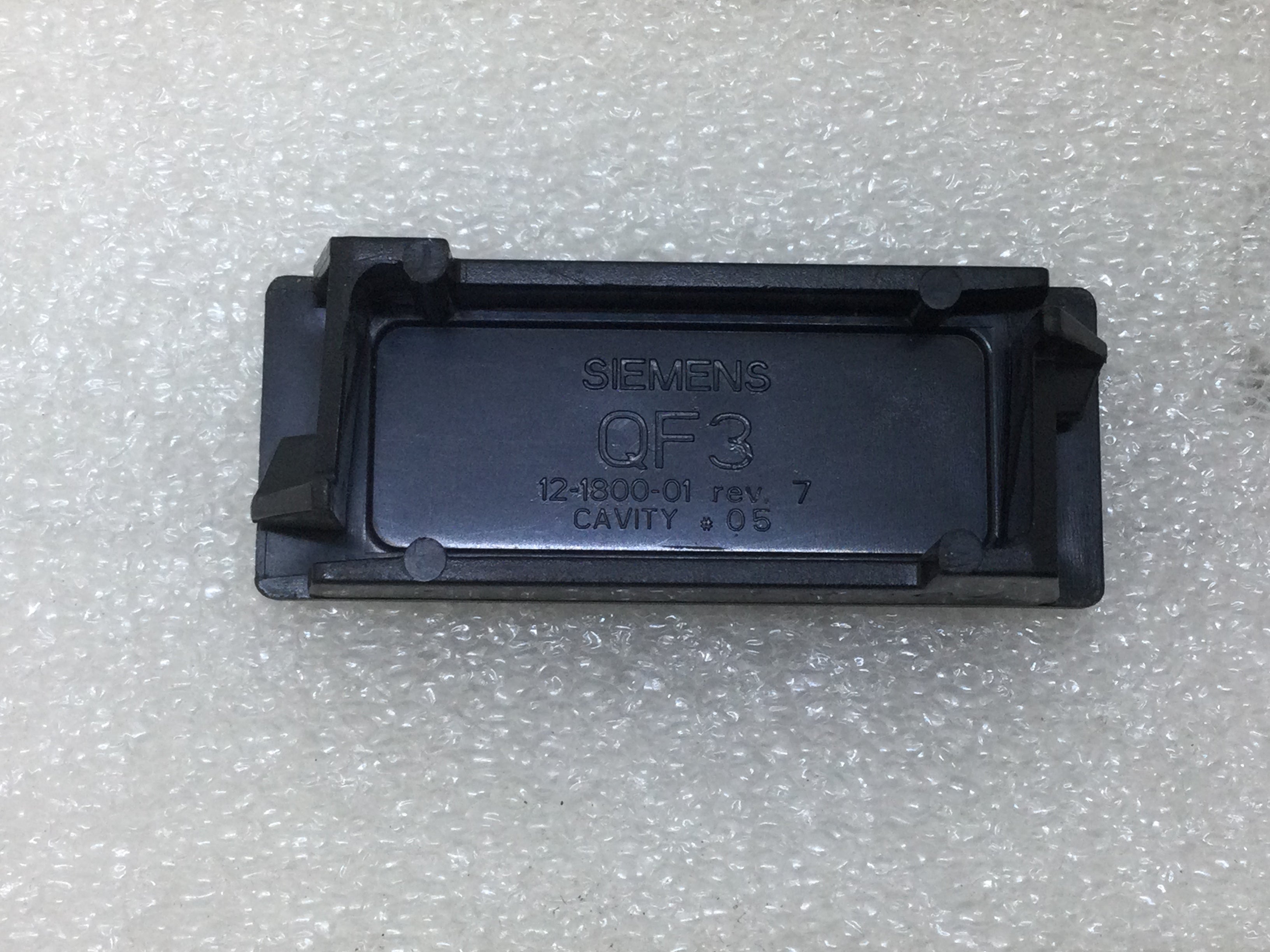 ITE/Siemens QF-3 12-1800-01 Circuit Breaker Filler Plate 2 3/4"