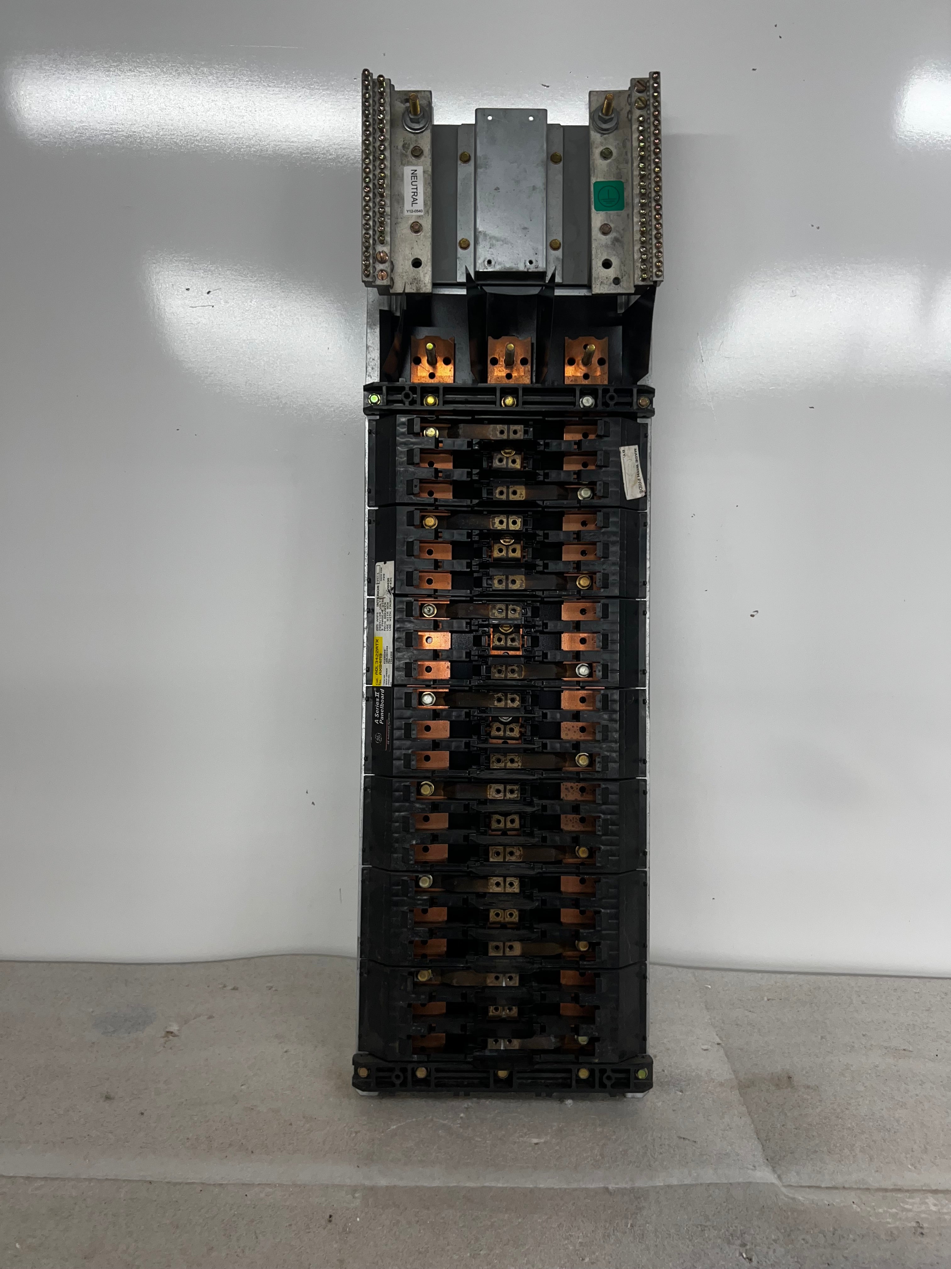 GE General Electric AQL3422ATX 225 Amp Main Breaker Panel 208v 3 Phase
