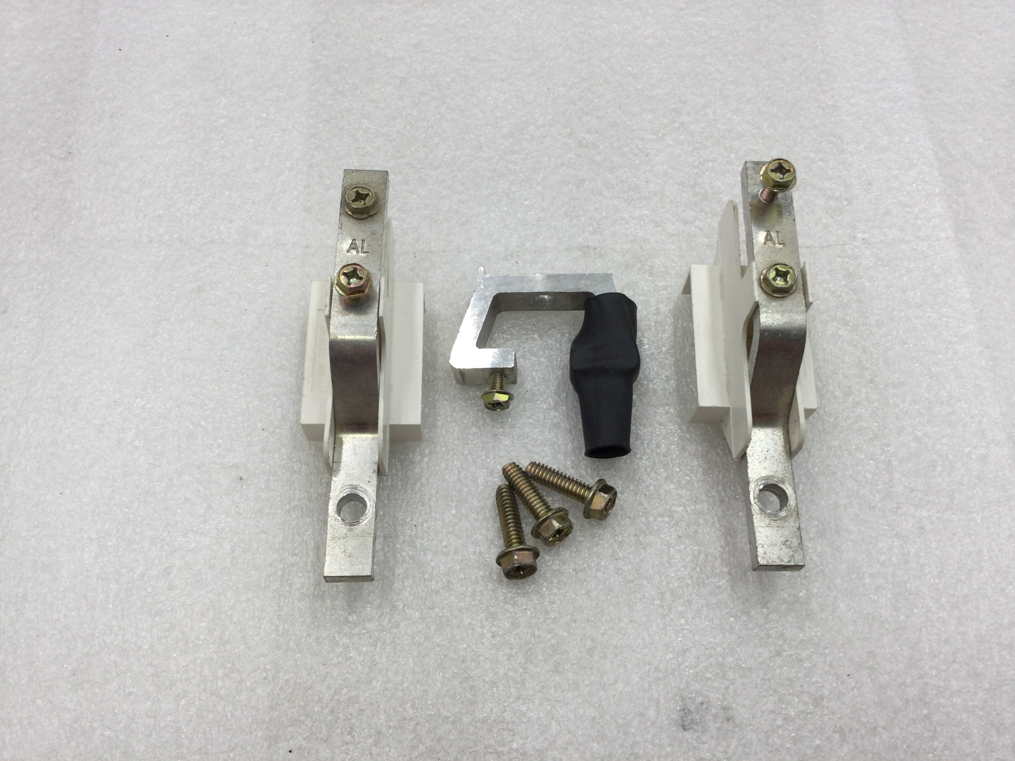 Eaton Cutler Hammer PRL3A bus hardware kit KPRL3AFD3 Deadfront Not Inc