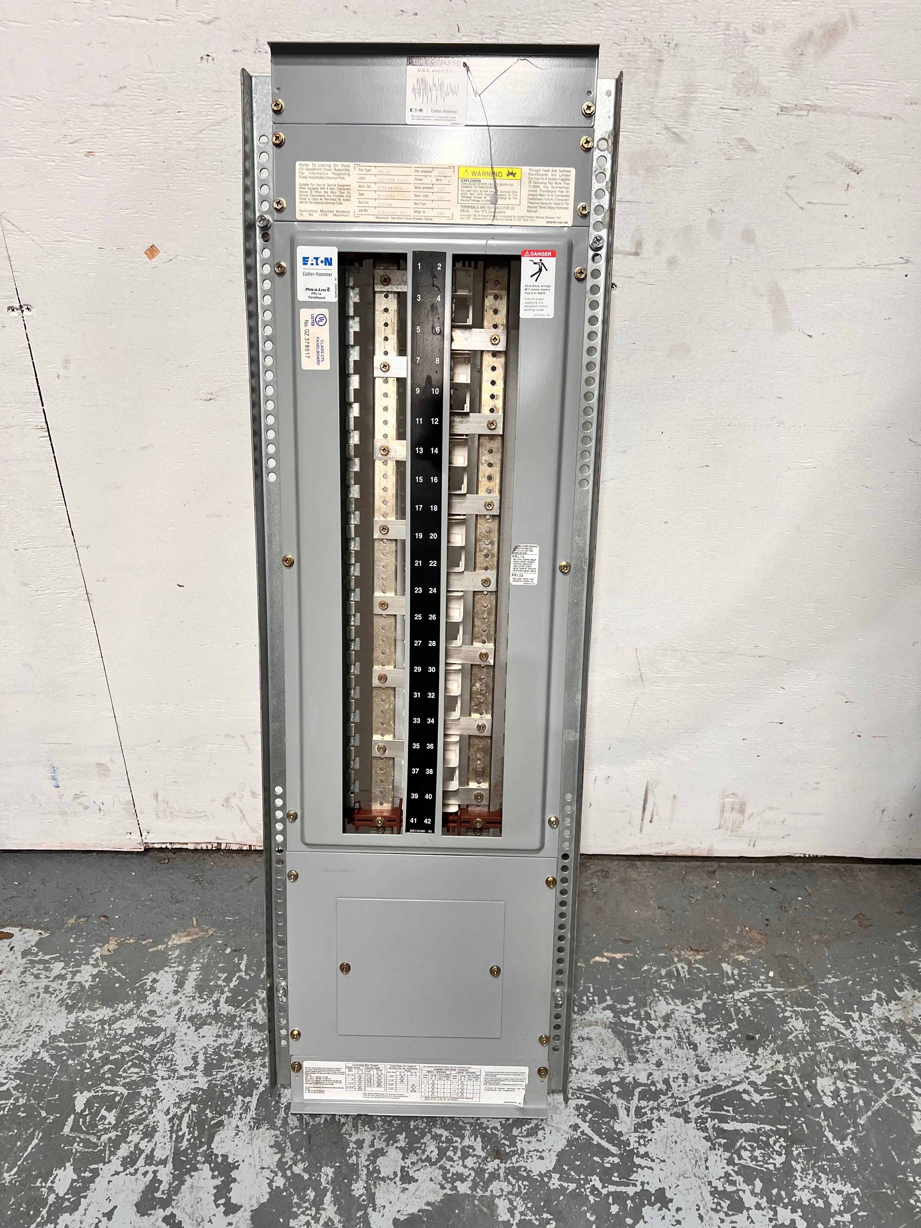 Eaton Pow-R-Line PRL1a 225 Amp 3 Phase 4 Wire 120/208v Panelboard/Dead