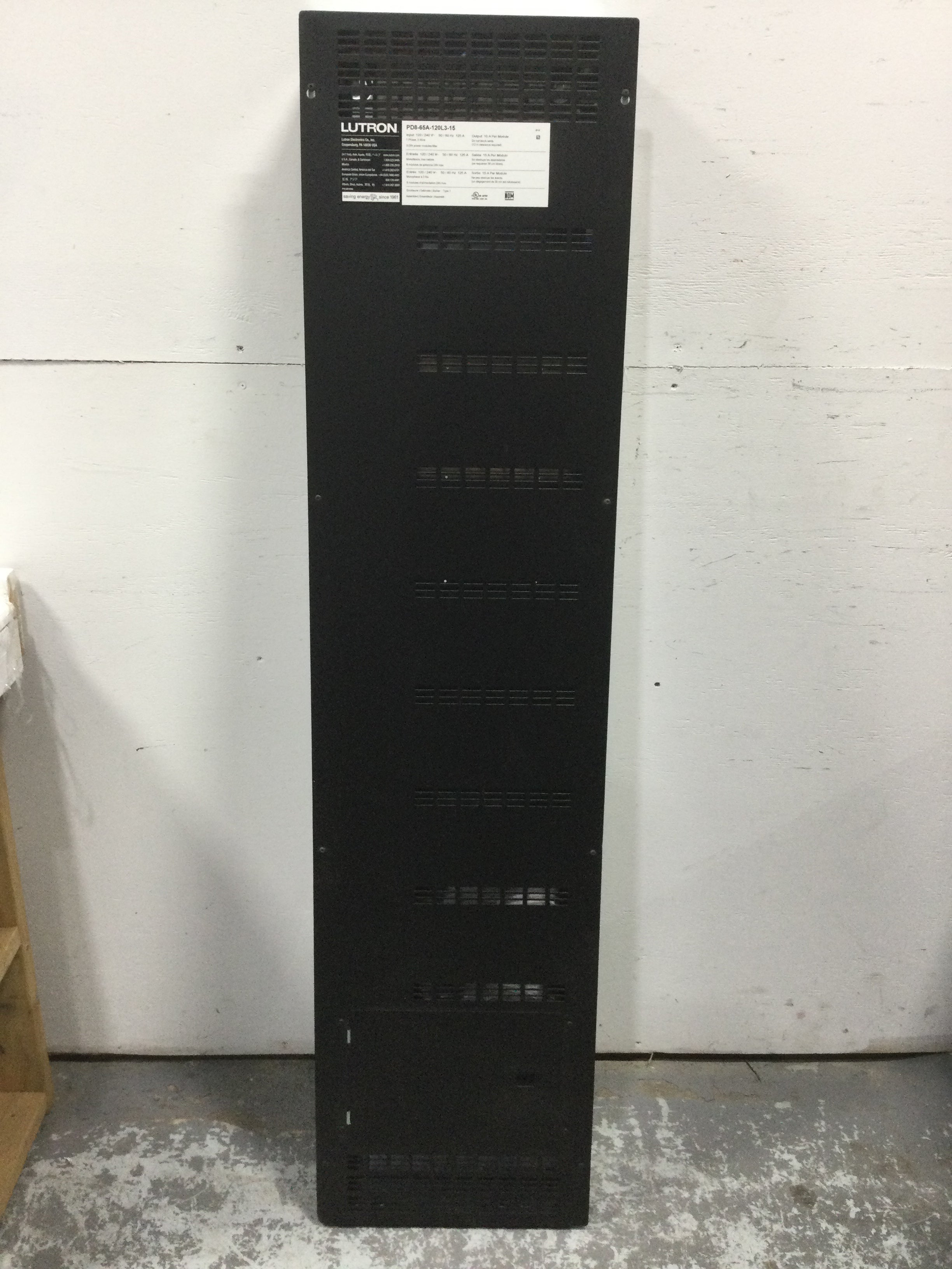 Lutron pd8-65a-120l3-15 120 V~ DIN Breaker Panel