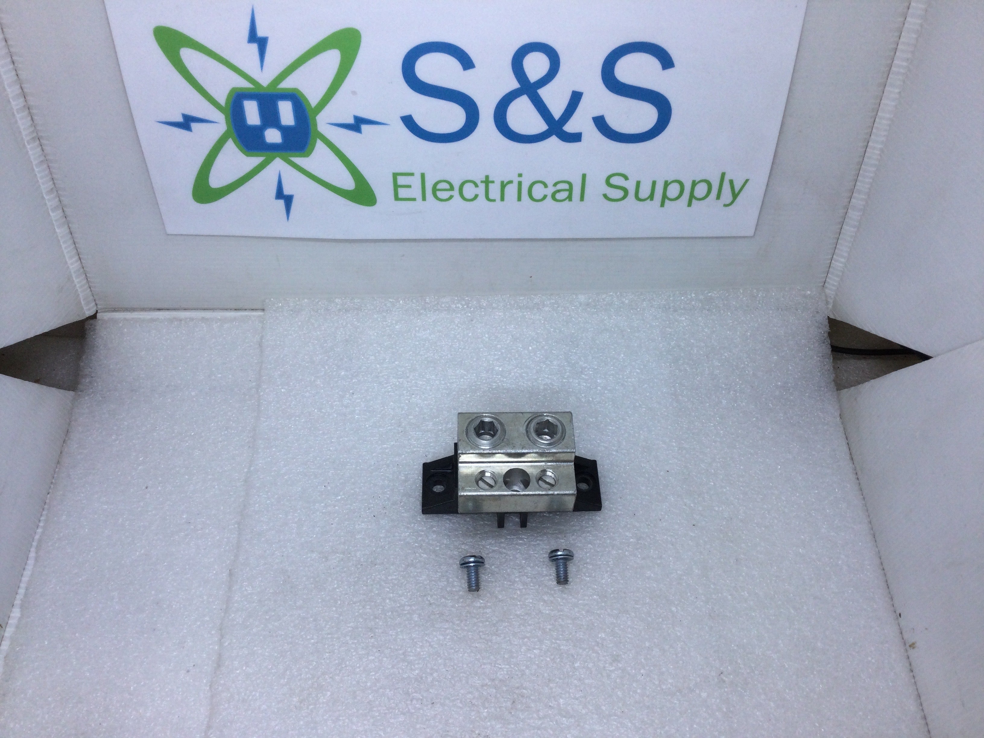 Ilsco D356L Double Lug Kit with Mounting Stand, #350MCM Main Lug, 2/0-