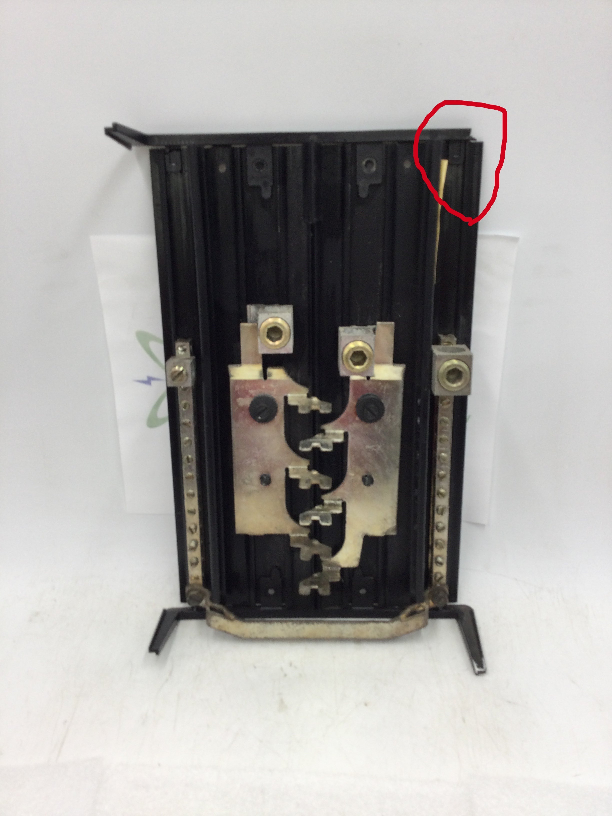 Siemens 6 Space/24 Circuit MLO Load Center Guts Only 9" X 13"