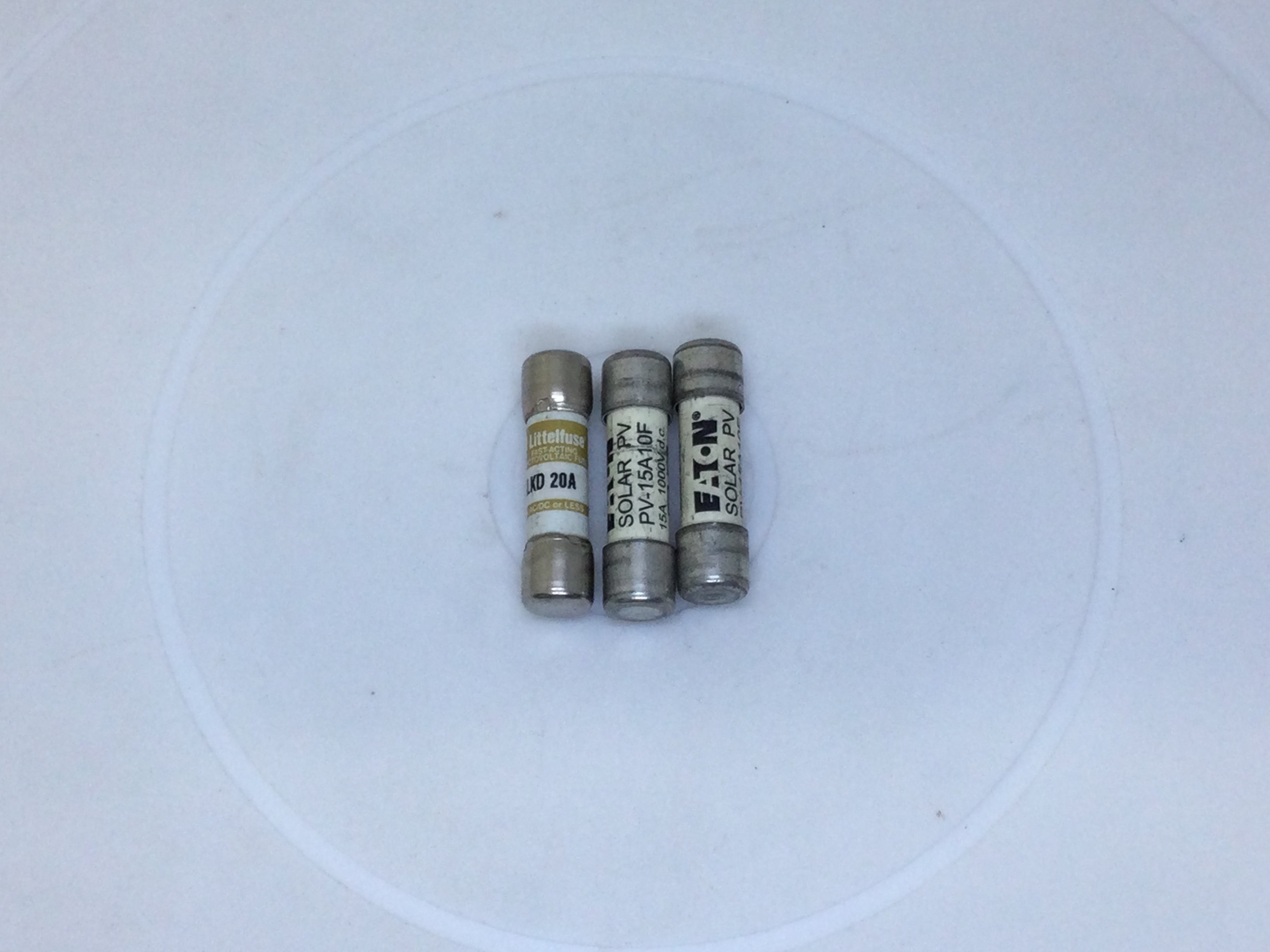 Lot of 3 - 20 Amp Fuses