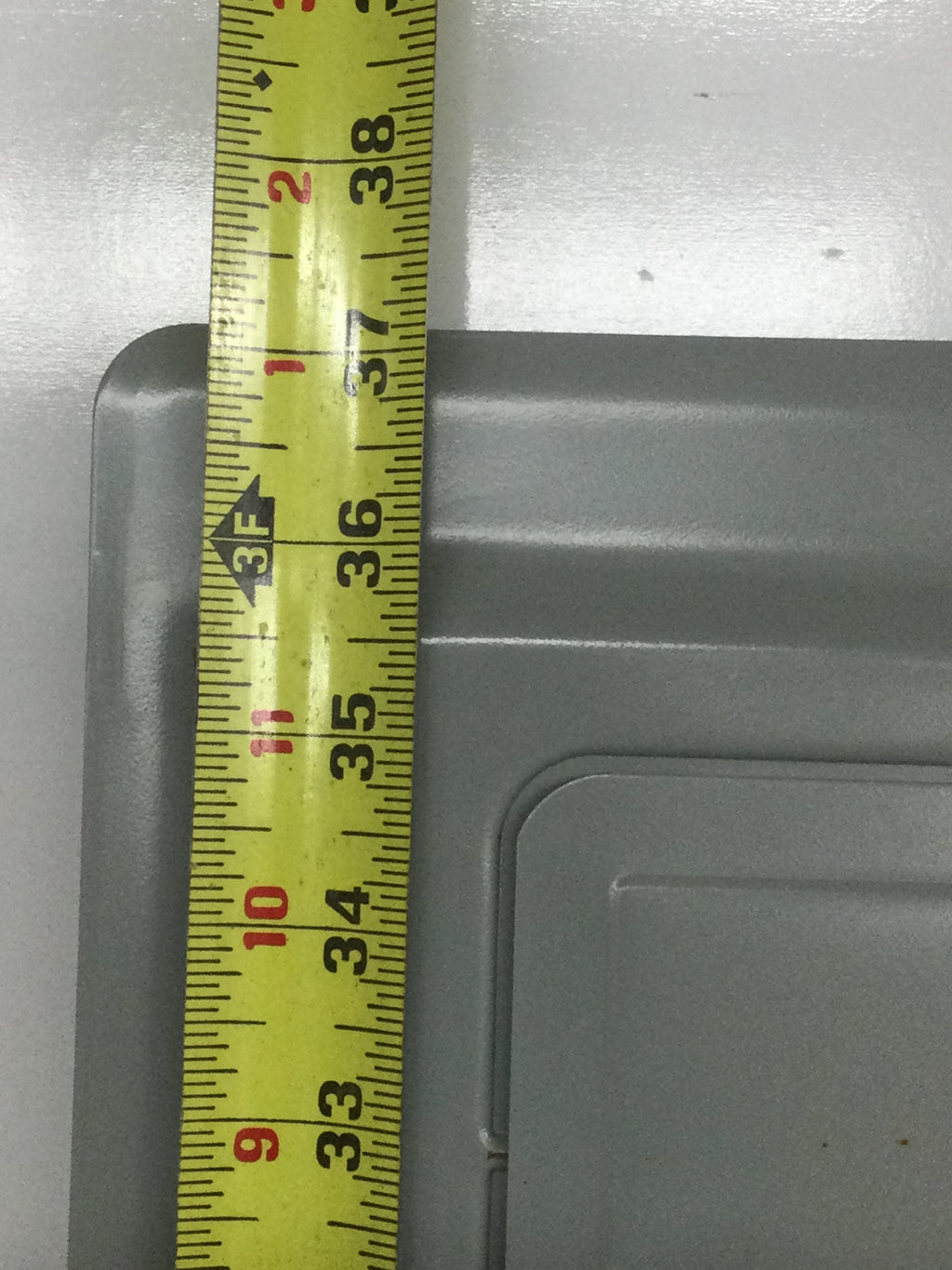 Siemens G3040B1200 200 Amp 120/240v Type 1 Indoor Load Center Cover On