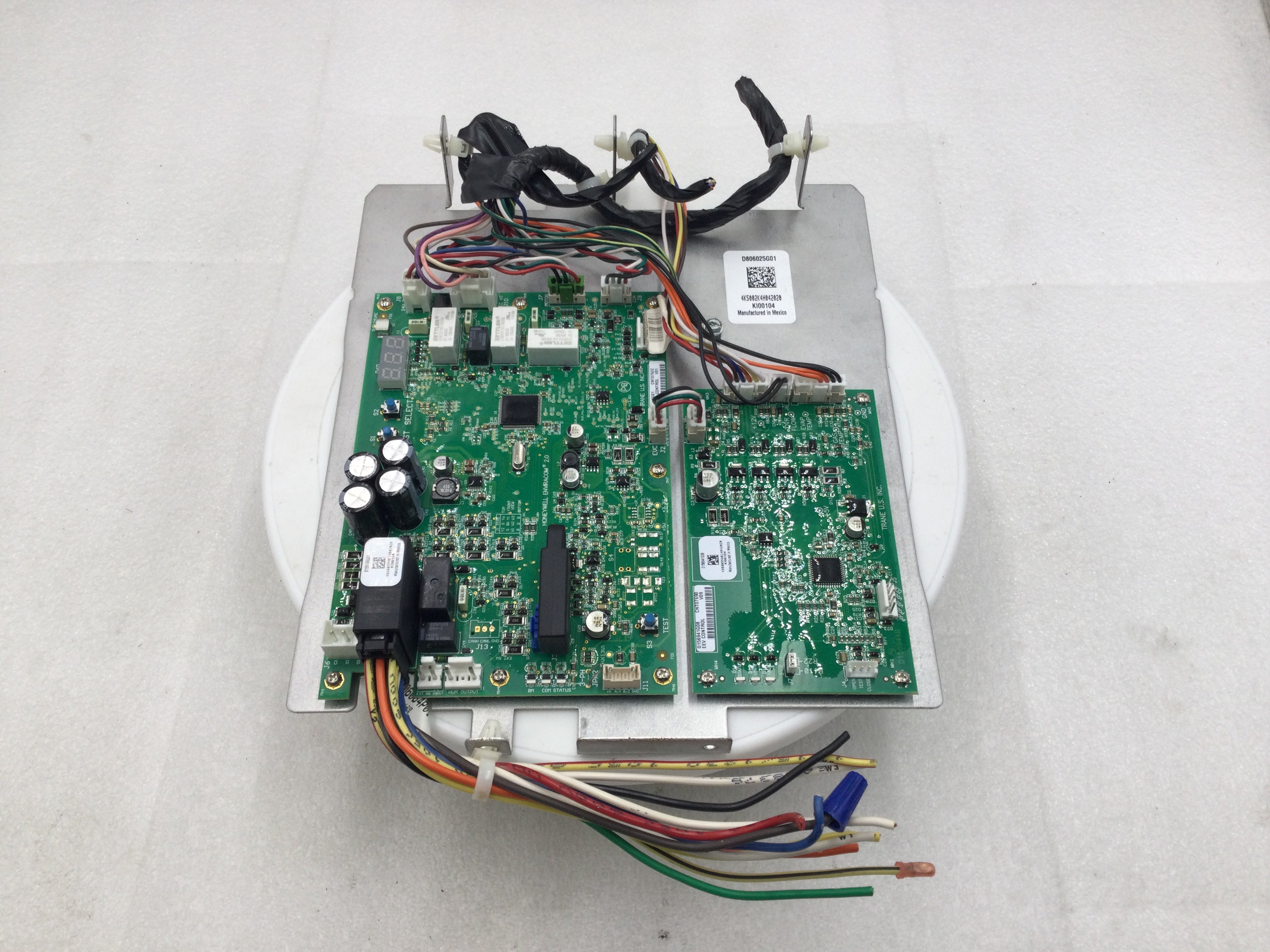 Trane D806025G01 Complete Control Board w/ Back Panel K100104
