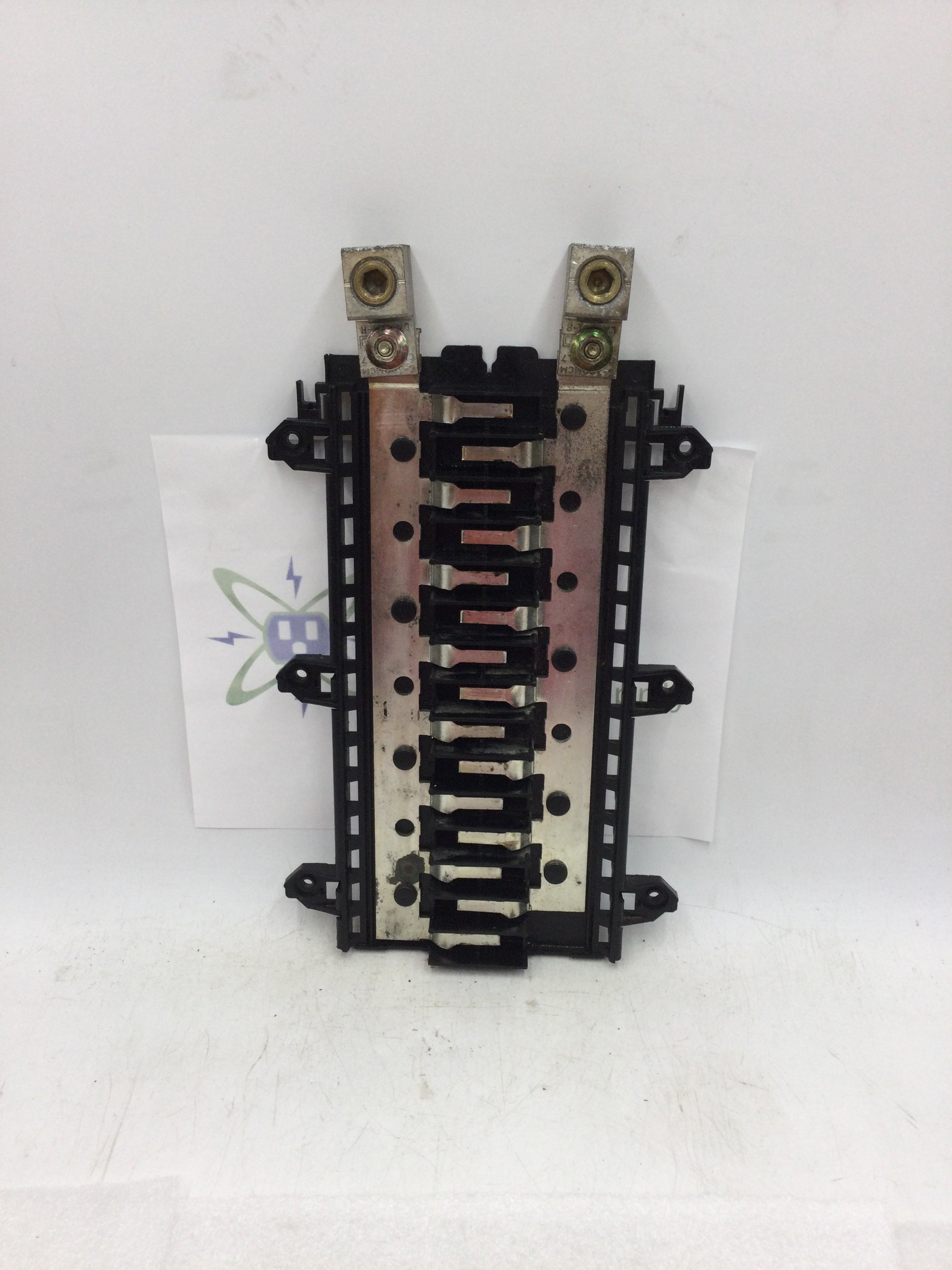 Square D QON Series 15 Space/30 Circuit Panelboard Guts Only 8" X 14"