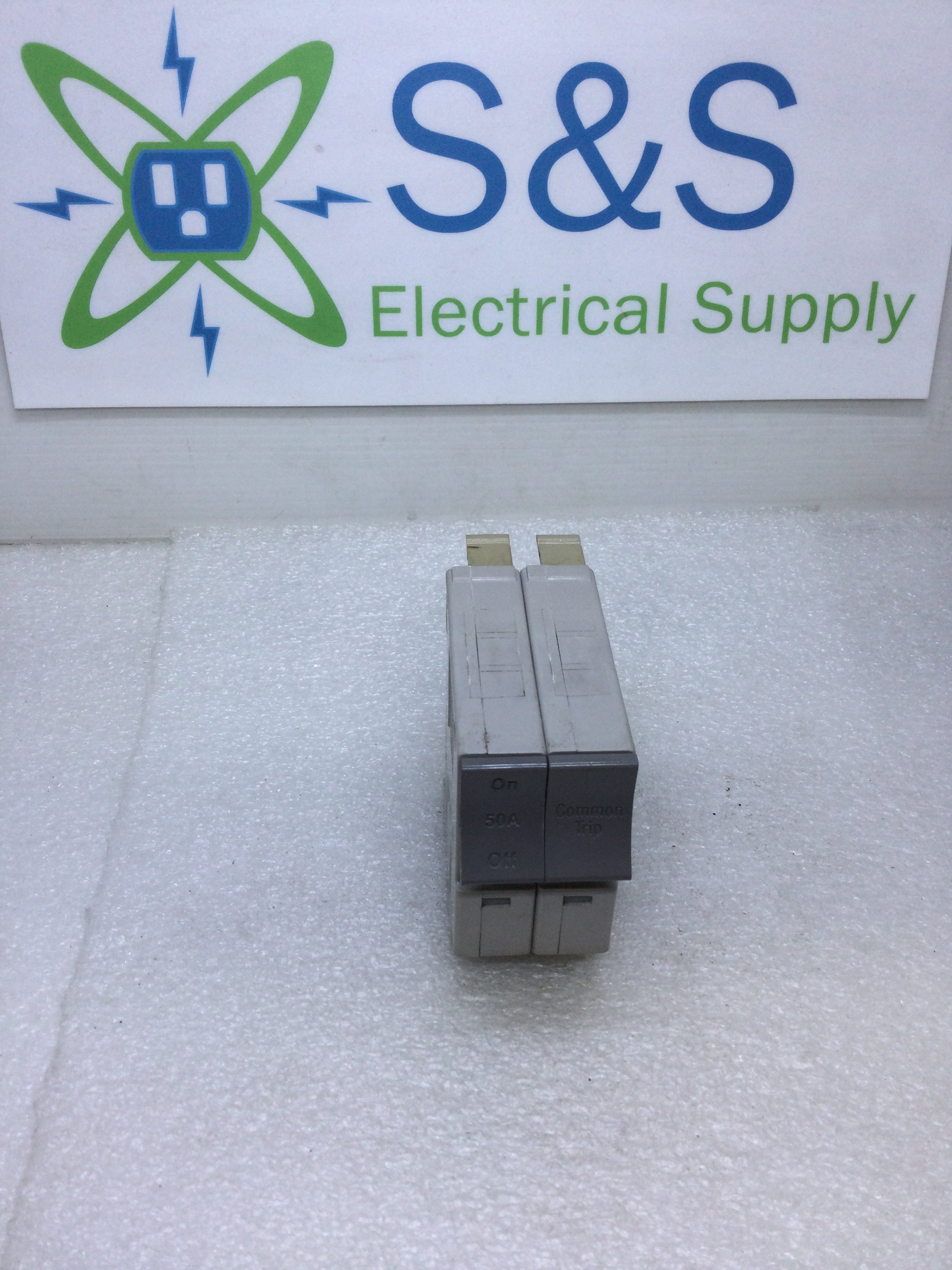 Square D SDT250 120/240VAC 50 Amp 2 Pole Type SDT Accessory Circuit Br