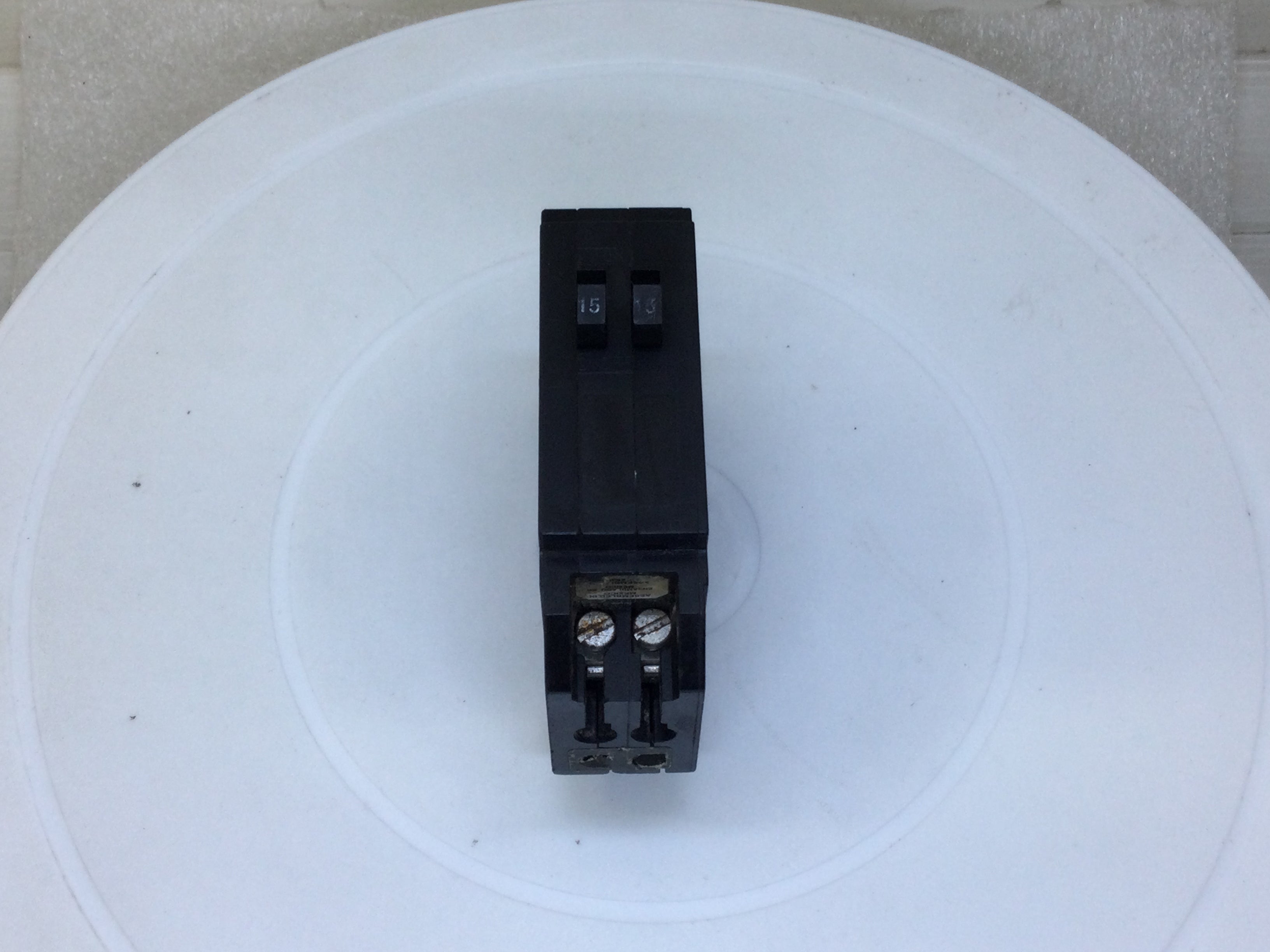 Square D HOMT1515 15 Amp 1 Pole 120/240v Tandem Circuit Breaker - Blac