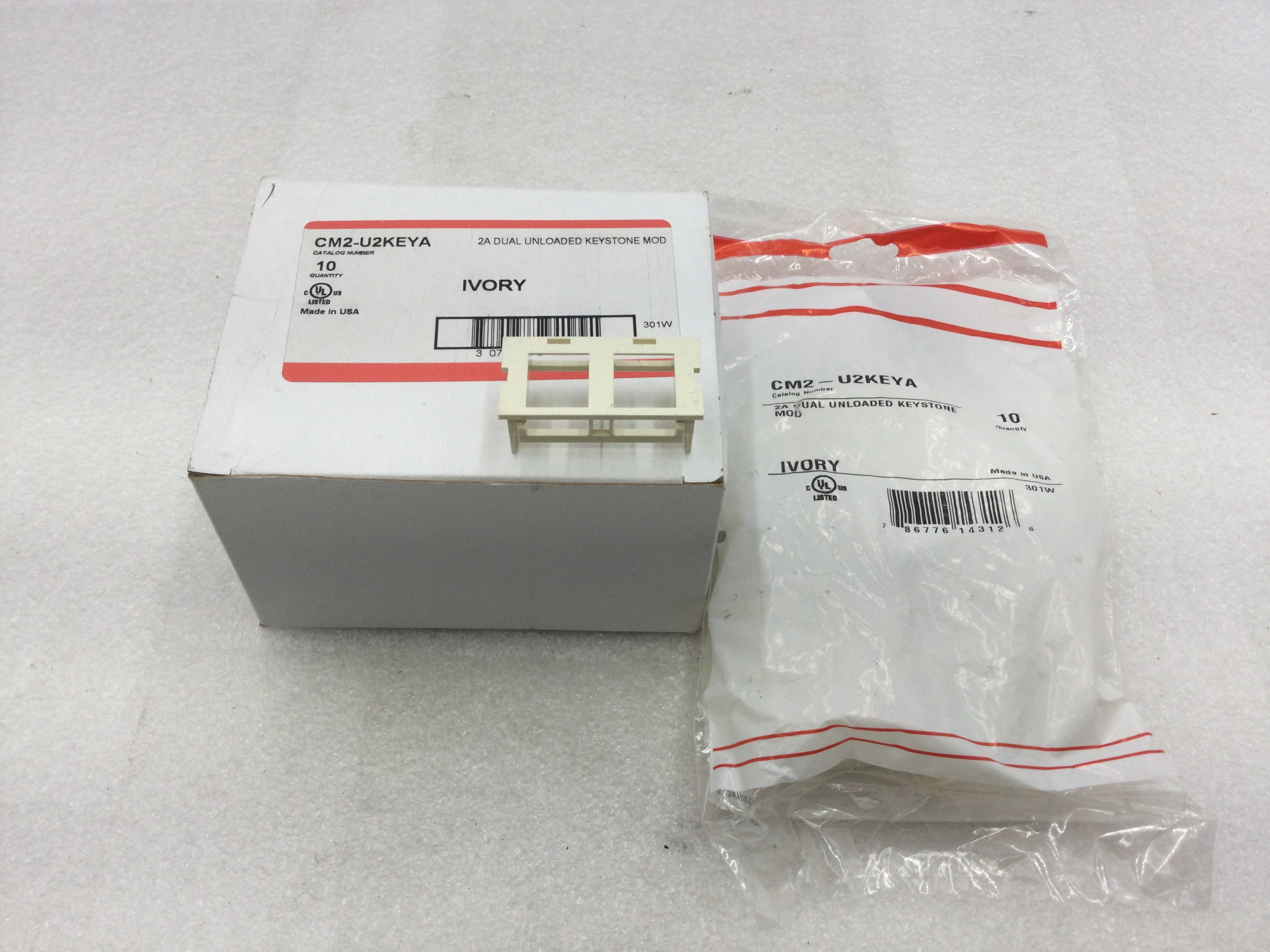 Wiremold/Legrand CM2-U2KEYA 2A Dual Unloaded Keystone Module Ivory (Pa