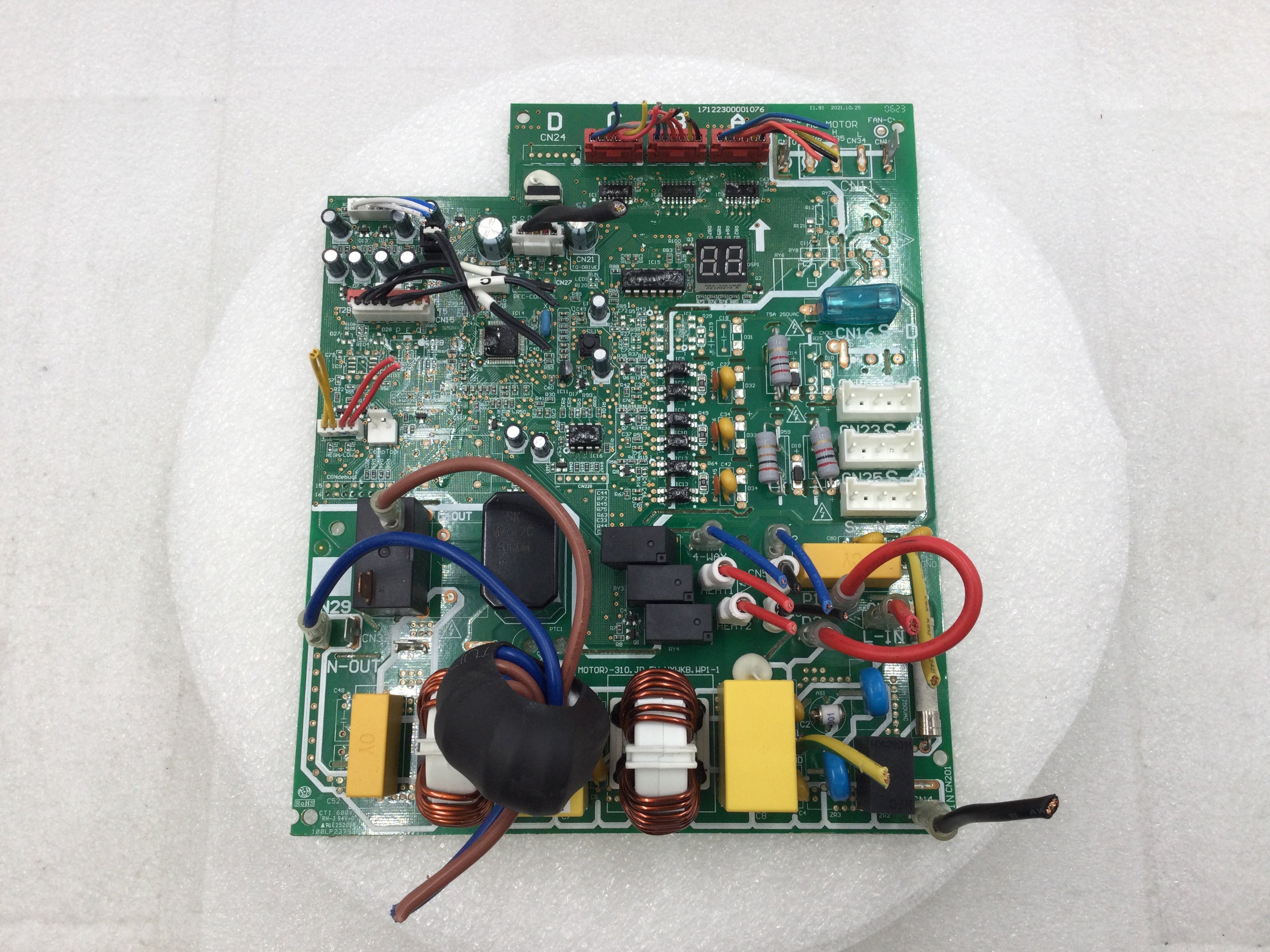Carrier 17122300001076 HVAC Main Control Board