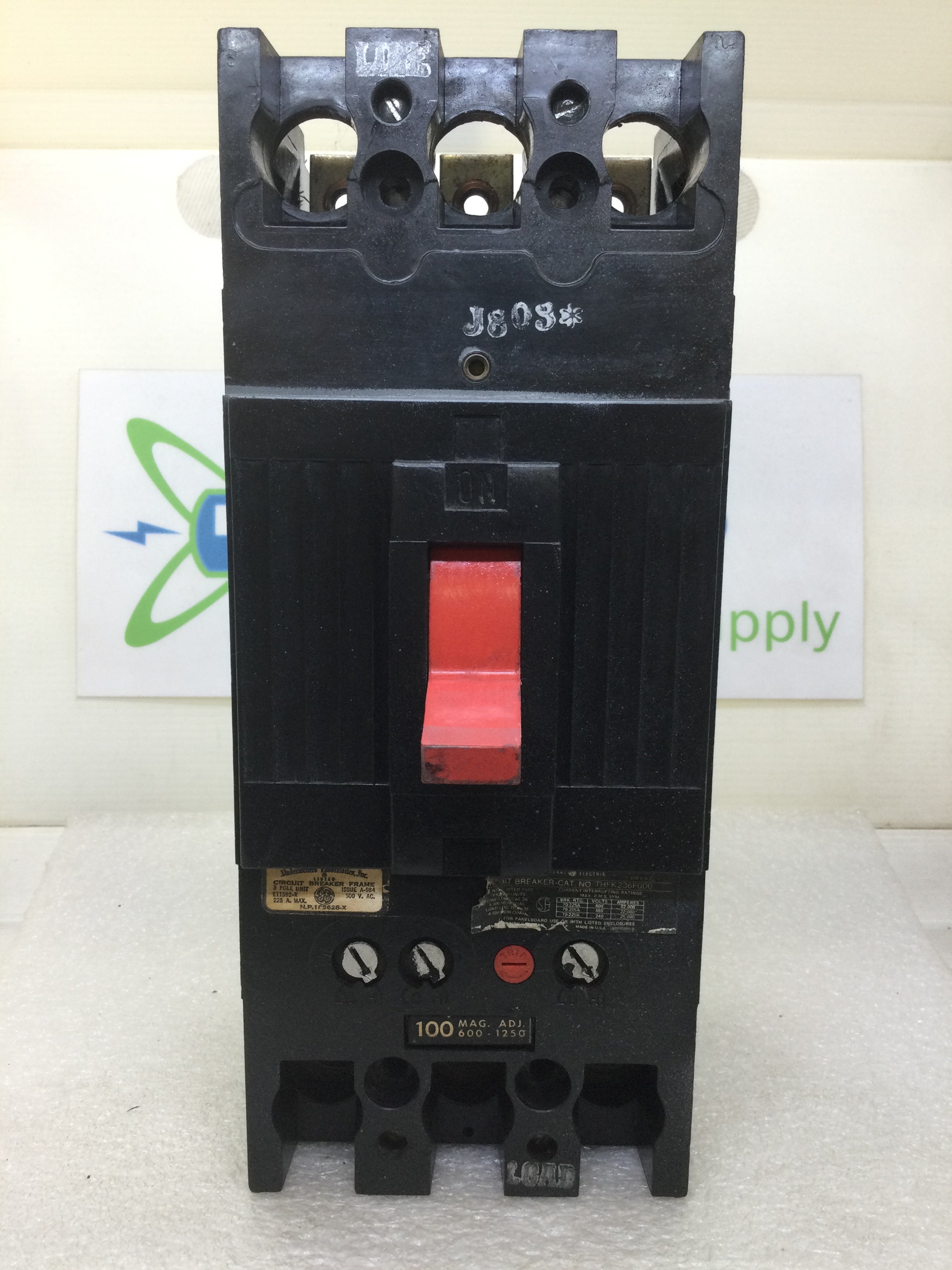 GE General Electric THFK236F000 225 Amp 3 Pole 600V w/100A Trip Circui
