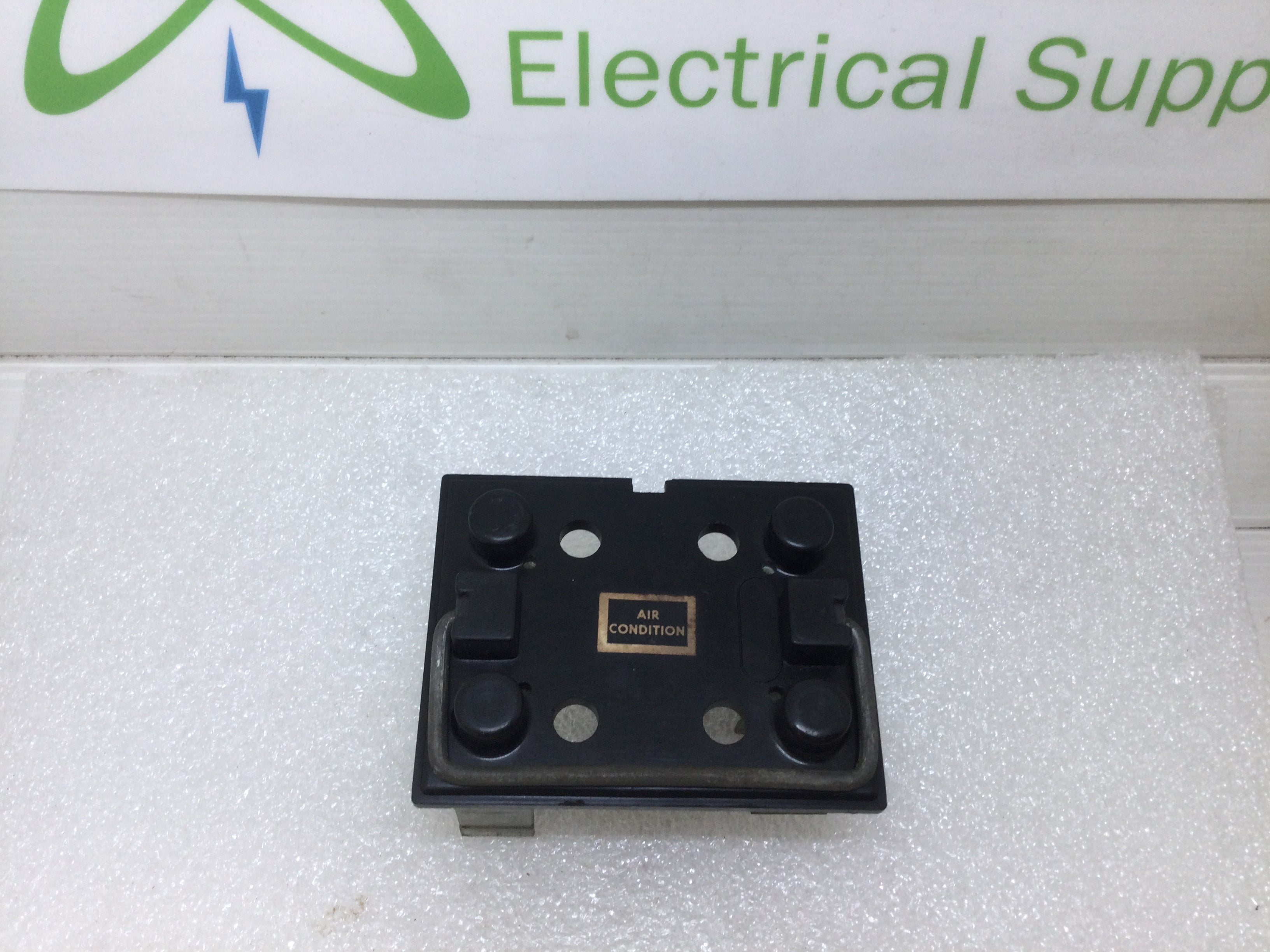 ITE/ Walker R-1982 2 Pole 60 Amp 240 Volt Fuse Panel Pullout Vertical