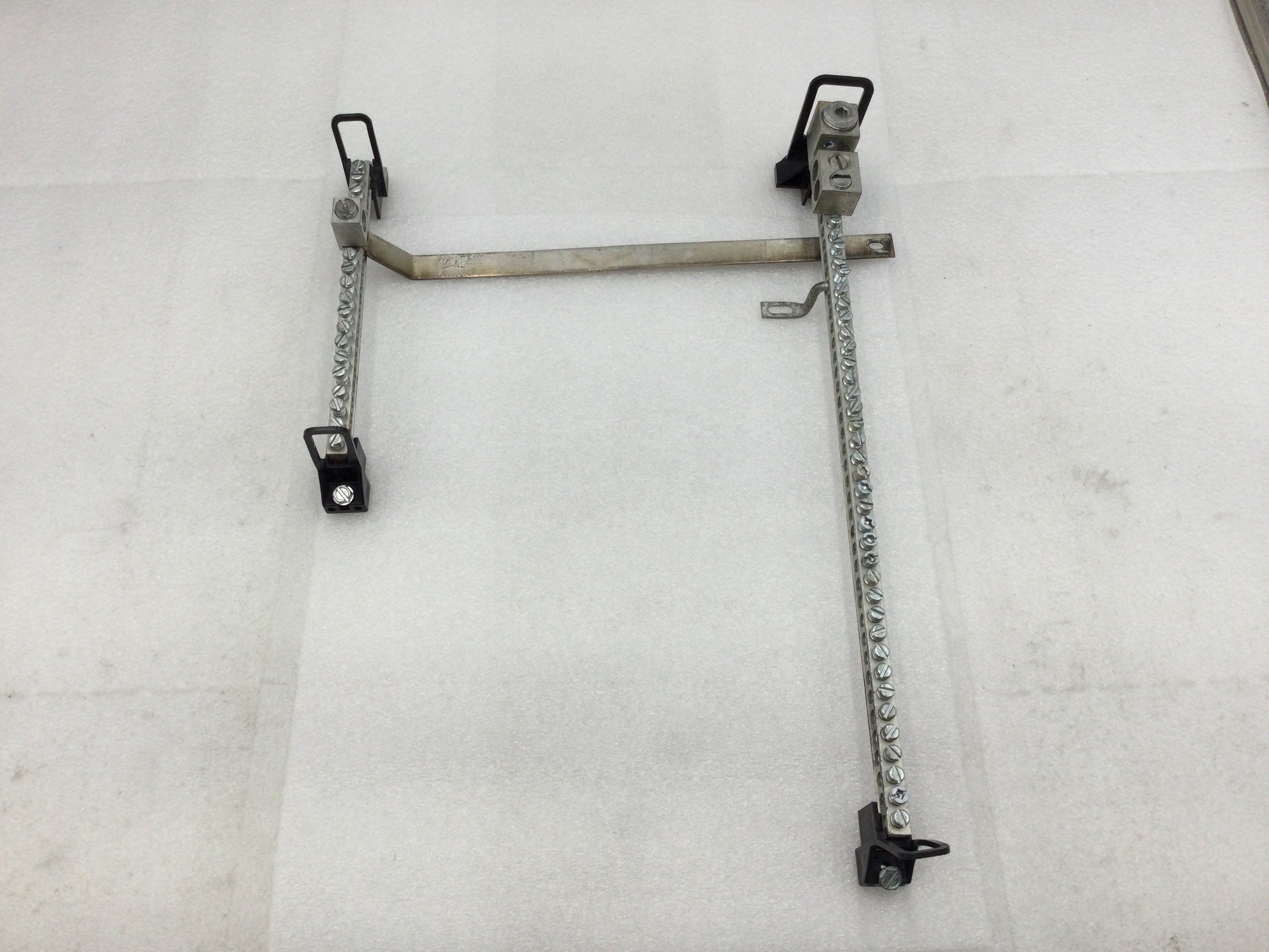 Eaton/Cutler Hammer 42 Position Set of Neutral Isolated Grounding Bars