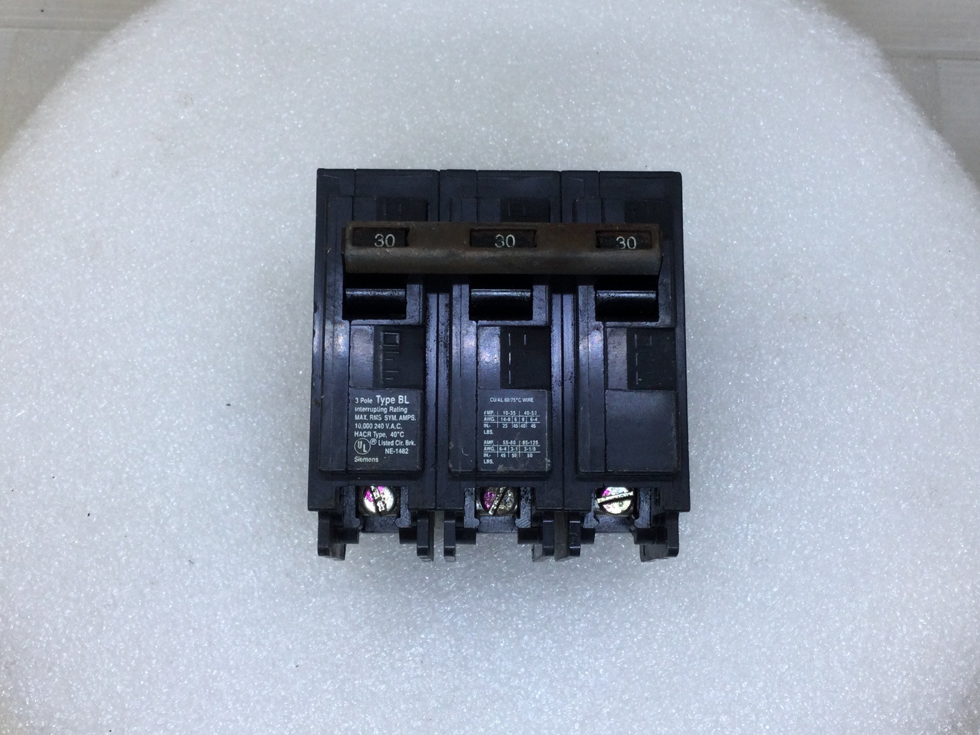 ITE B330 30 Amp 3 Pole 120/240V Type BL Circuit Breaker