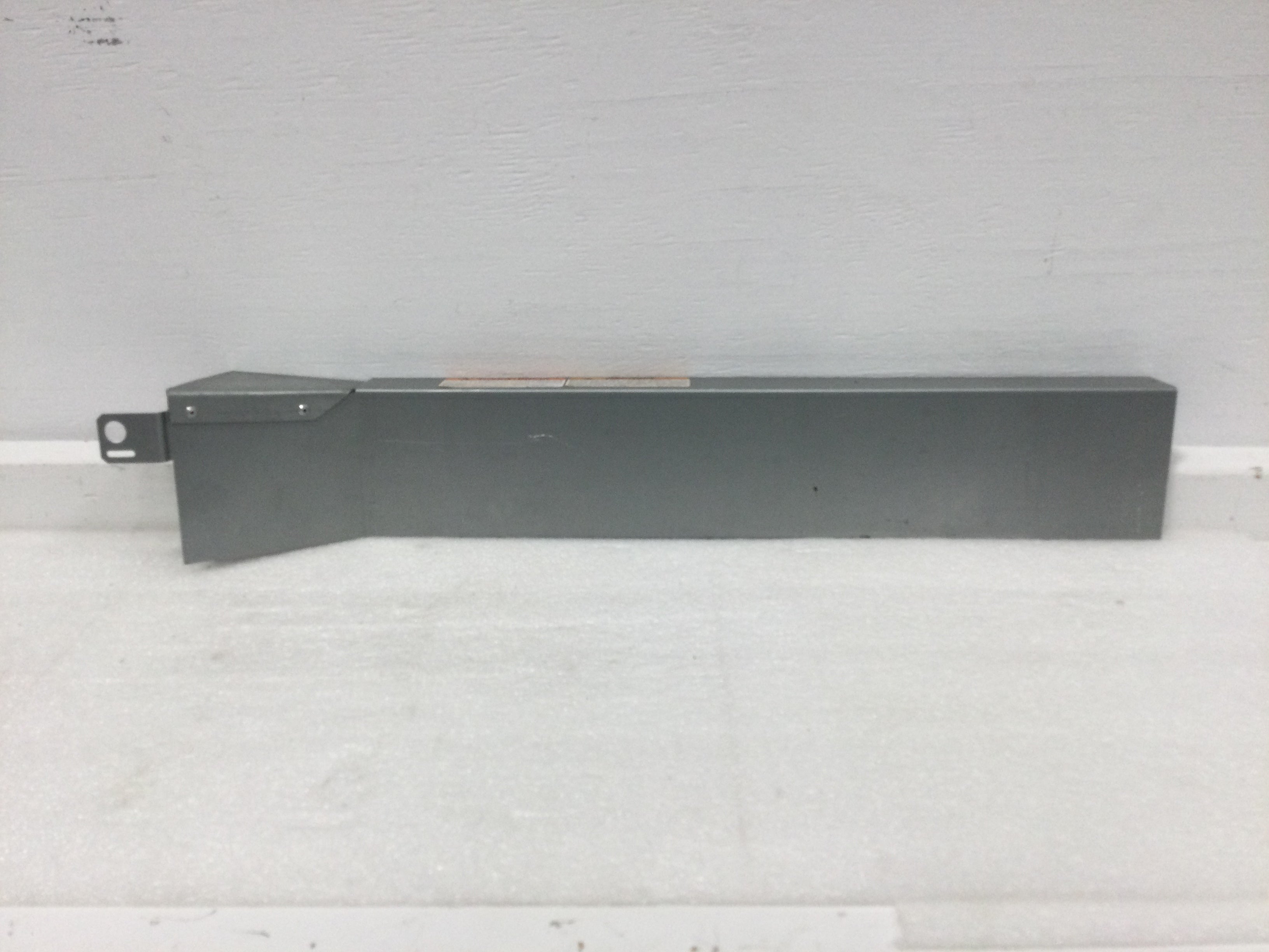 Square D RC816F150C Utility Wireway Seal Bracket for 150 Amp Load Cent