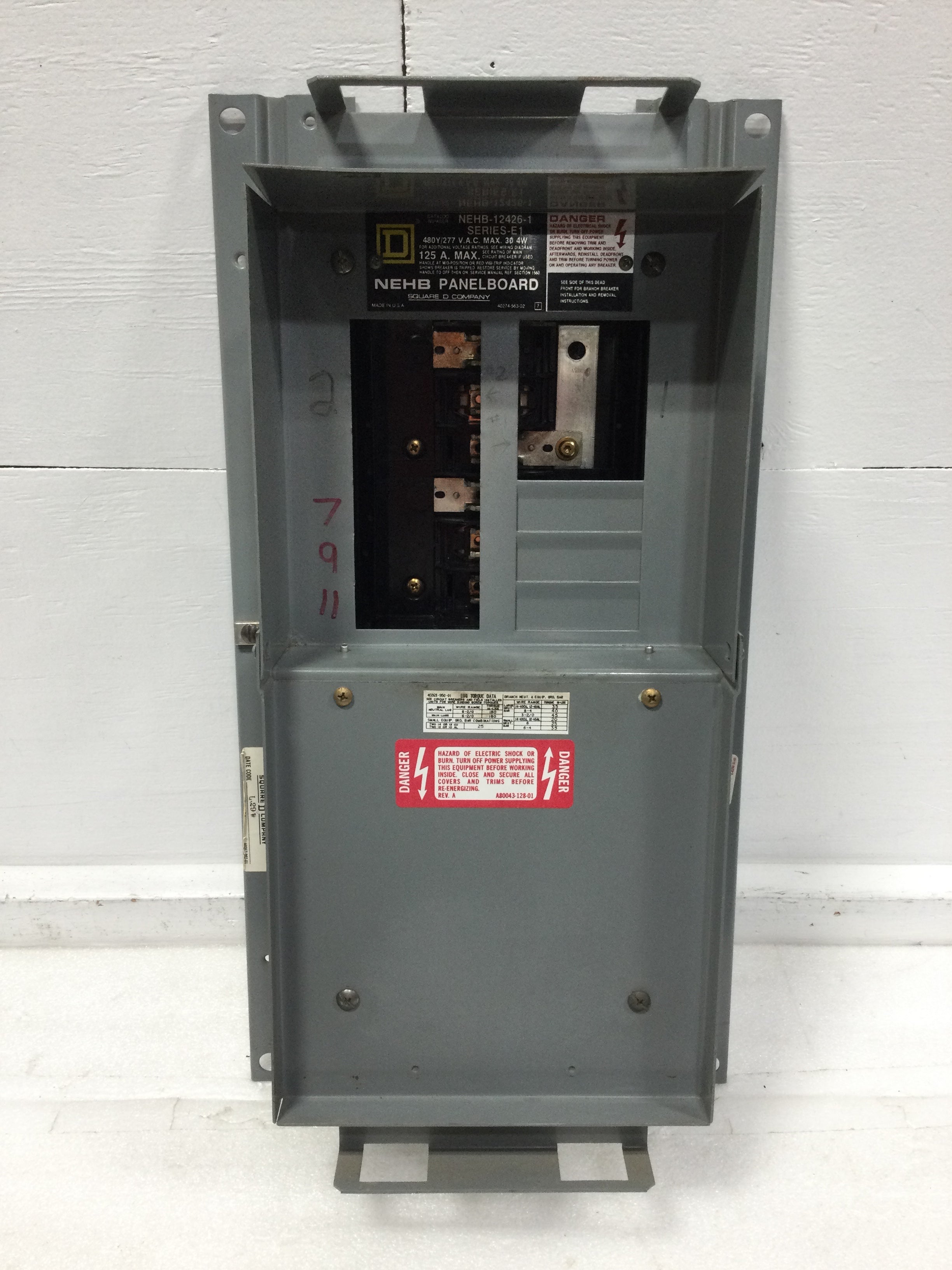 Square D NEHB-12426-1 125A 3PH 4W 12 Space 480y/277 Series-E1 Panelboa