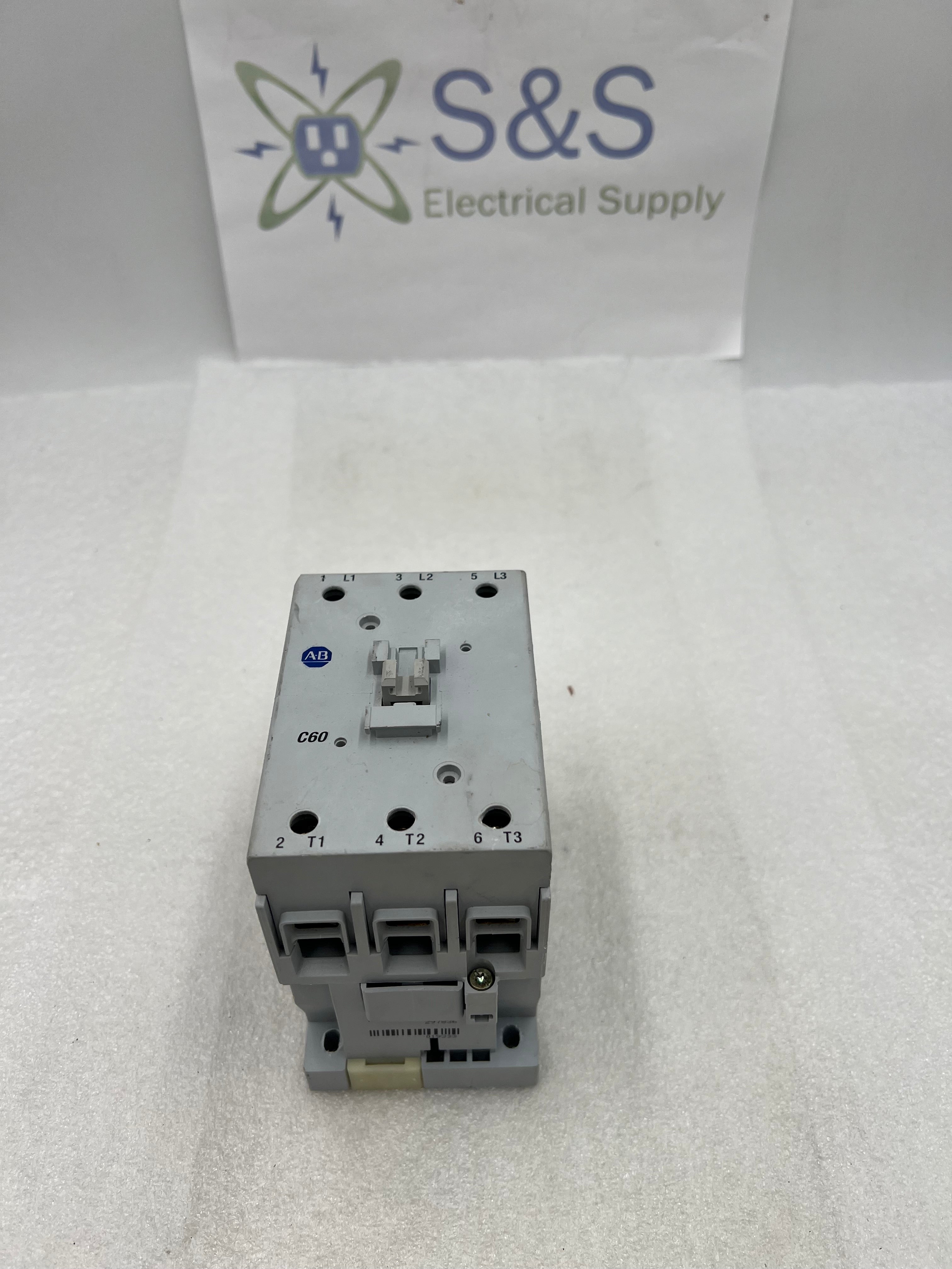Allen-Bradley 100-C60*00 /100-C60D01 Contactor 100 Amp 690VDC IEC 6094