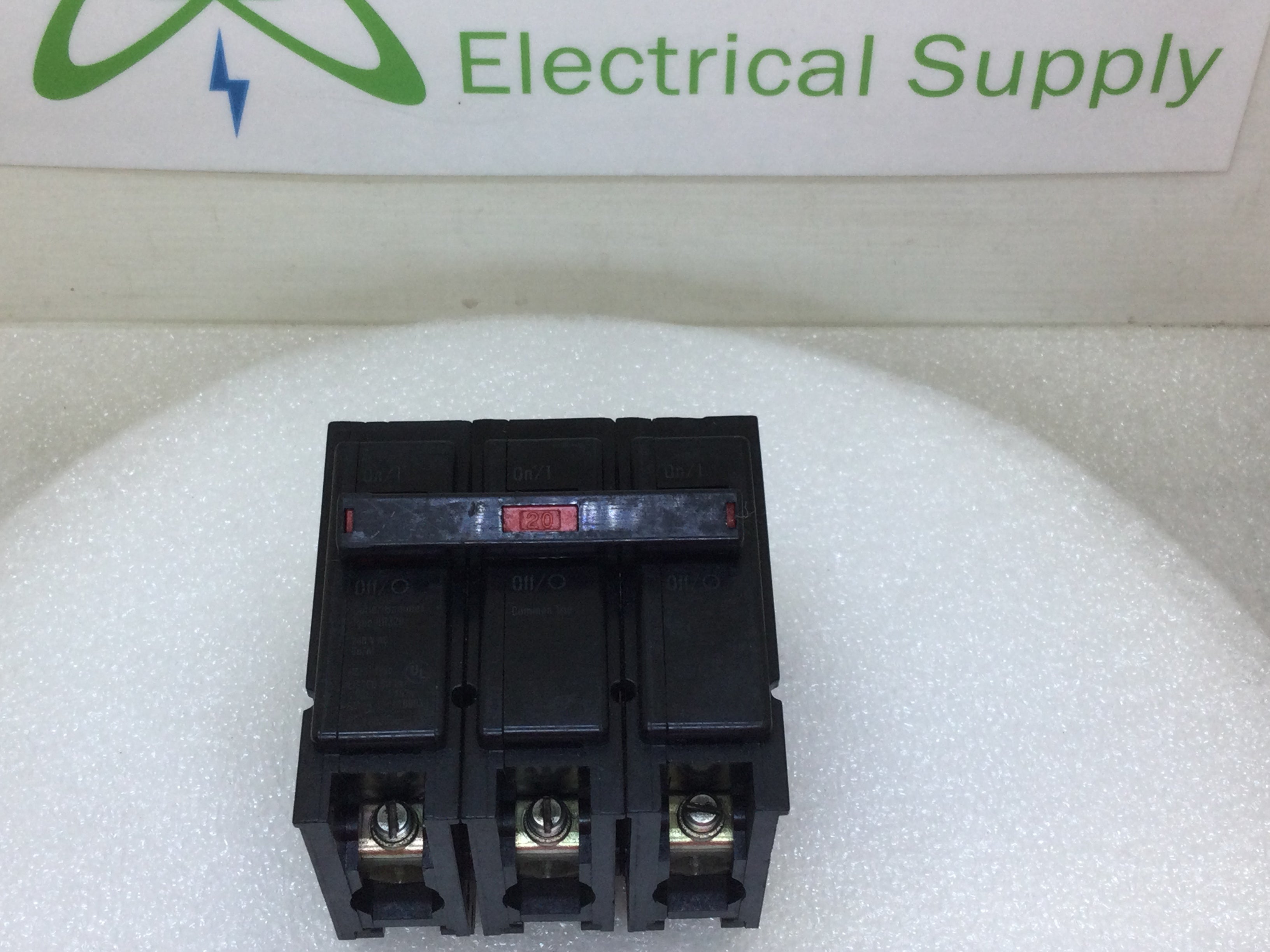 Eaton/Cutler Hammer BR320 20 Amp 3 Pole 240V Circuit Breaker - Red Han