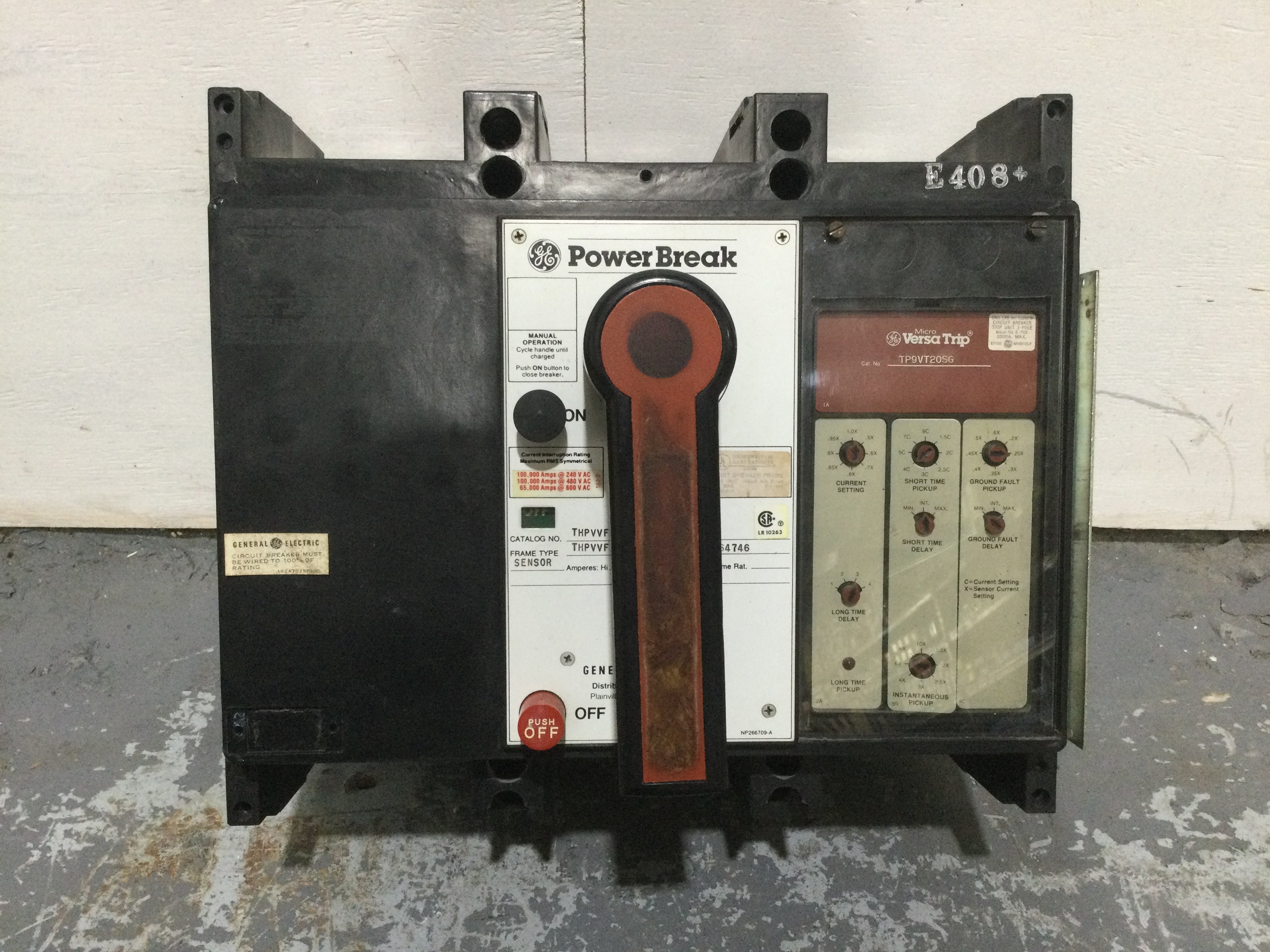 GE General Electric THPVVF3608 800 Amp Power Break Circuit Breaker