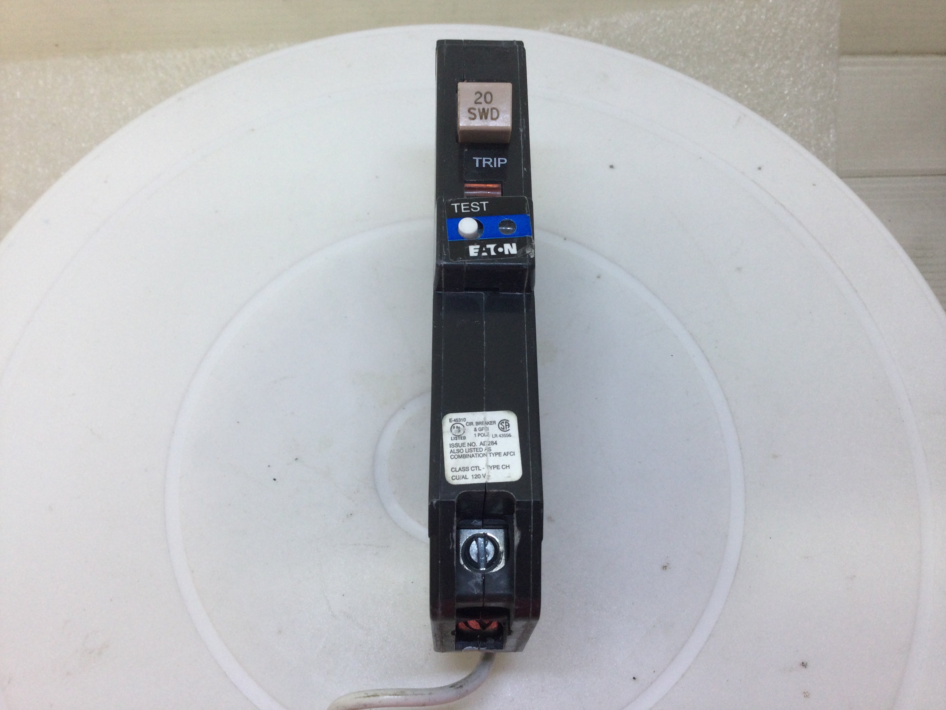 Eaton CHFAFGF120 20 Amp 1 Pole 120V Dual Purpose CAF/GF Circuit Breake