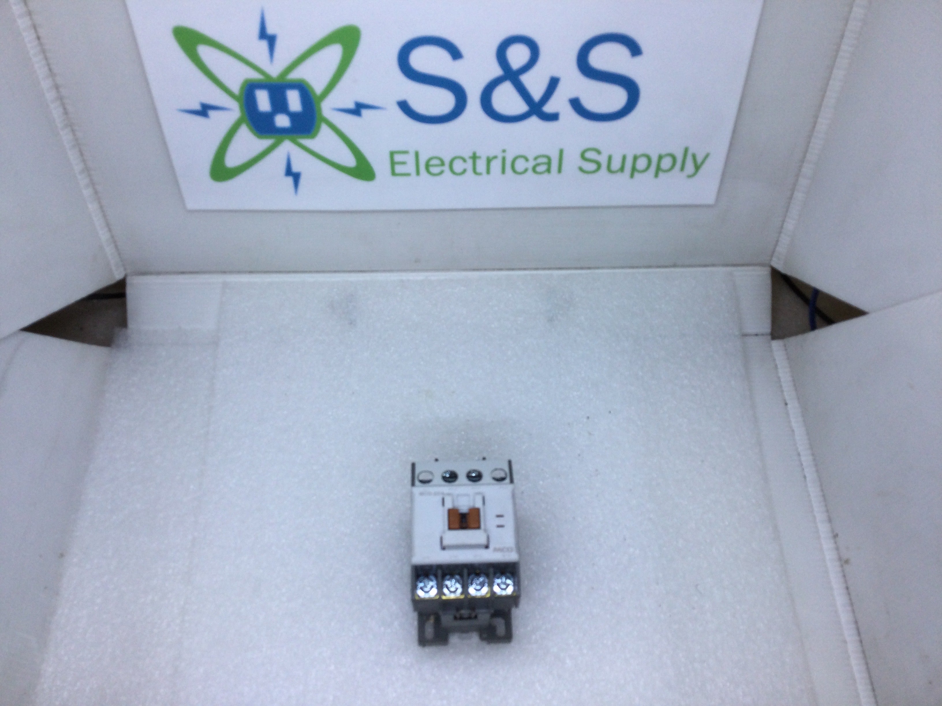 MCG MCG-22/4 Magnetic Contactor 22Amp Max 220-480V for Low Voltage Mot