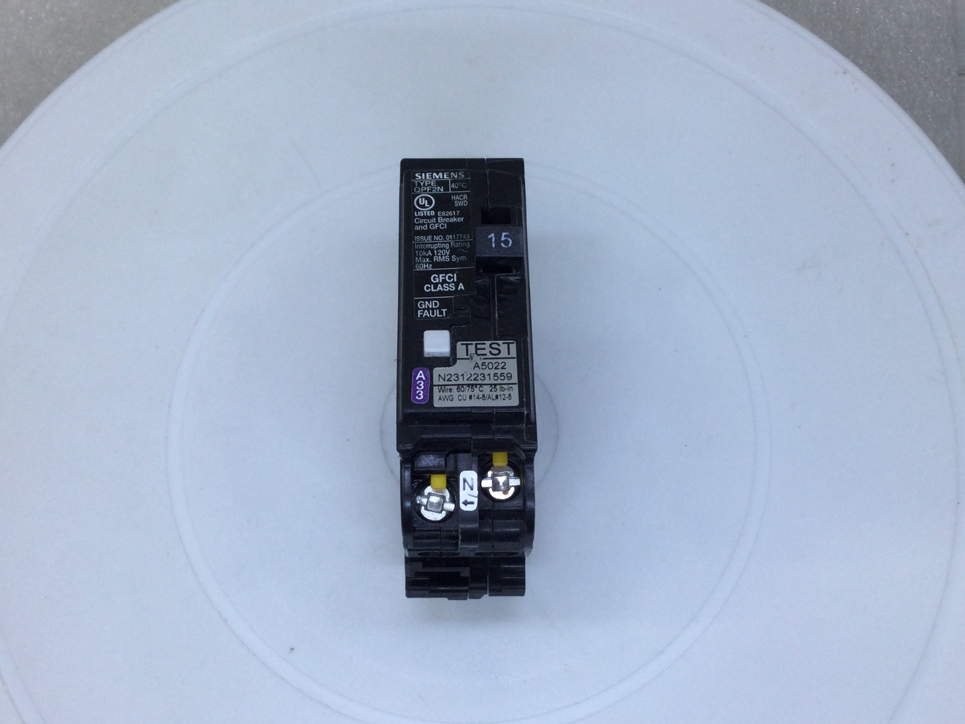 Siemens QF115AN 15 Amp 1 Pole 120V GFCI Type QPF2N Circuit Breaker