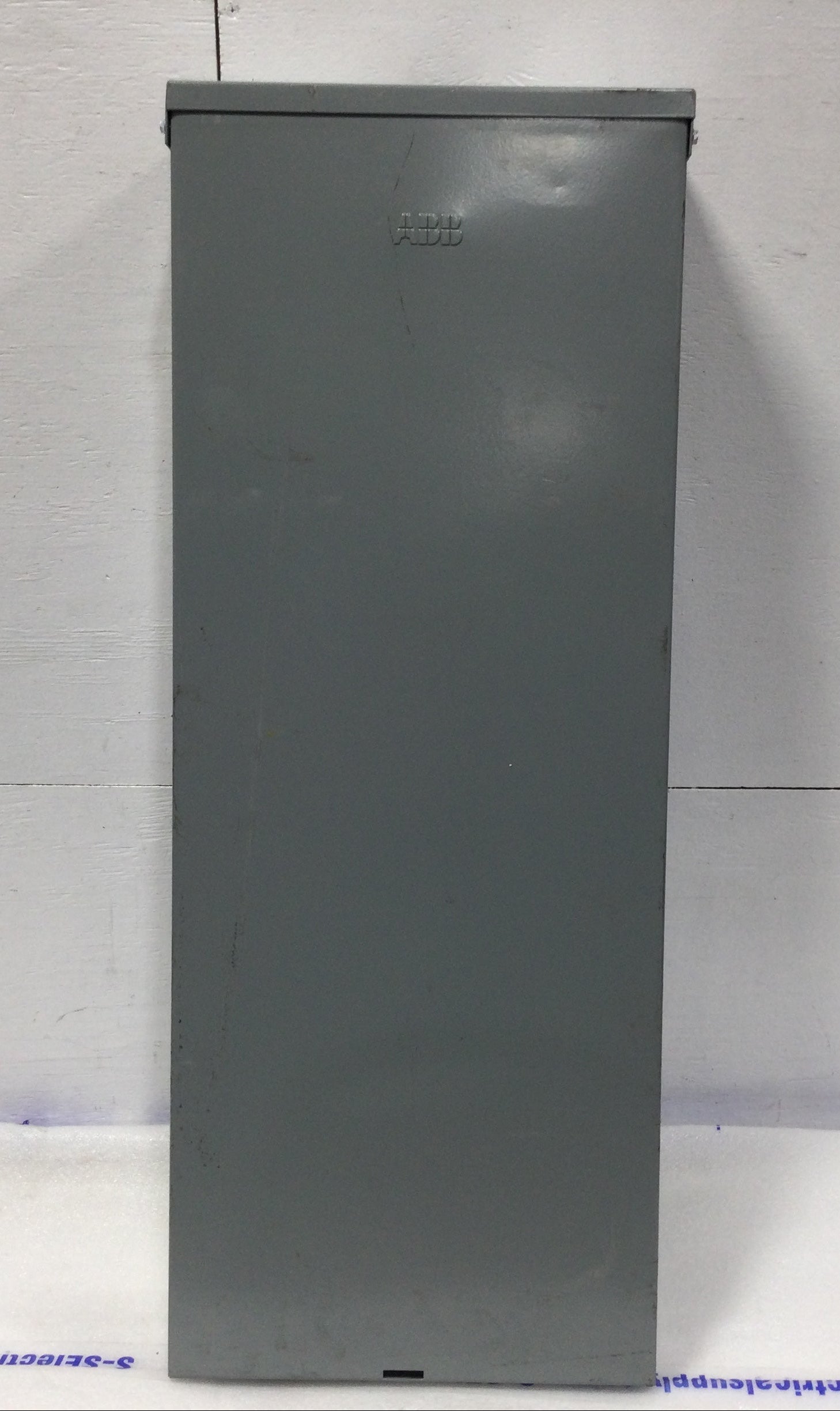 ABB PAM2020RPA 200 Amp 20 Space 1PH 3 Wire 120/240V Main Breaker Load